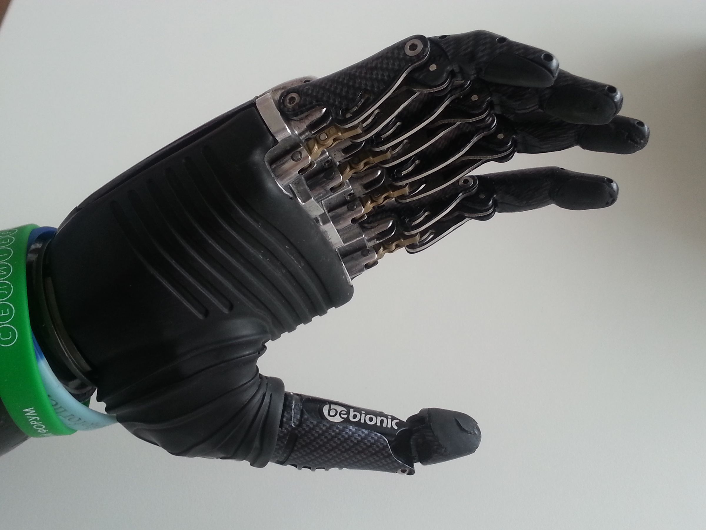 Hacking Prosthetics: Bionic Hand Modifications : 6 Steps (with Pictures ...