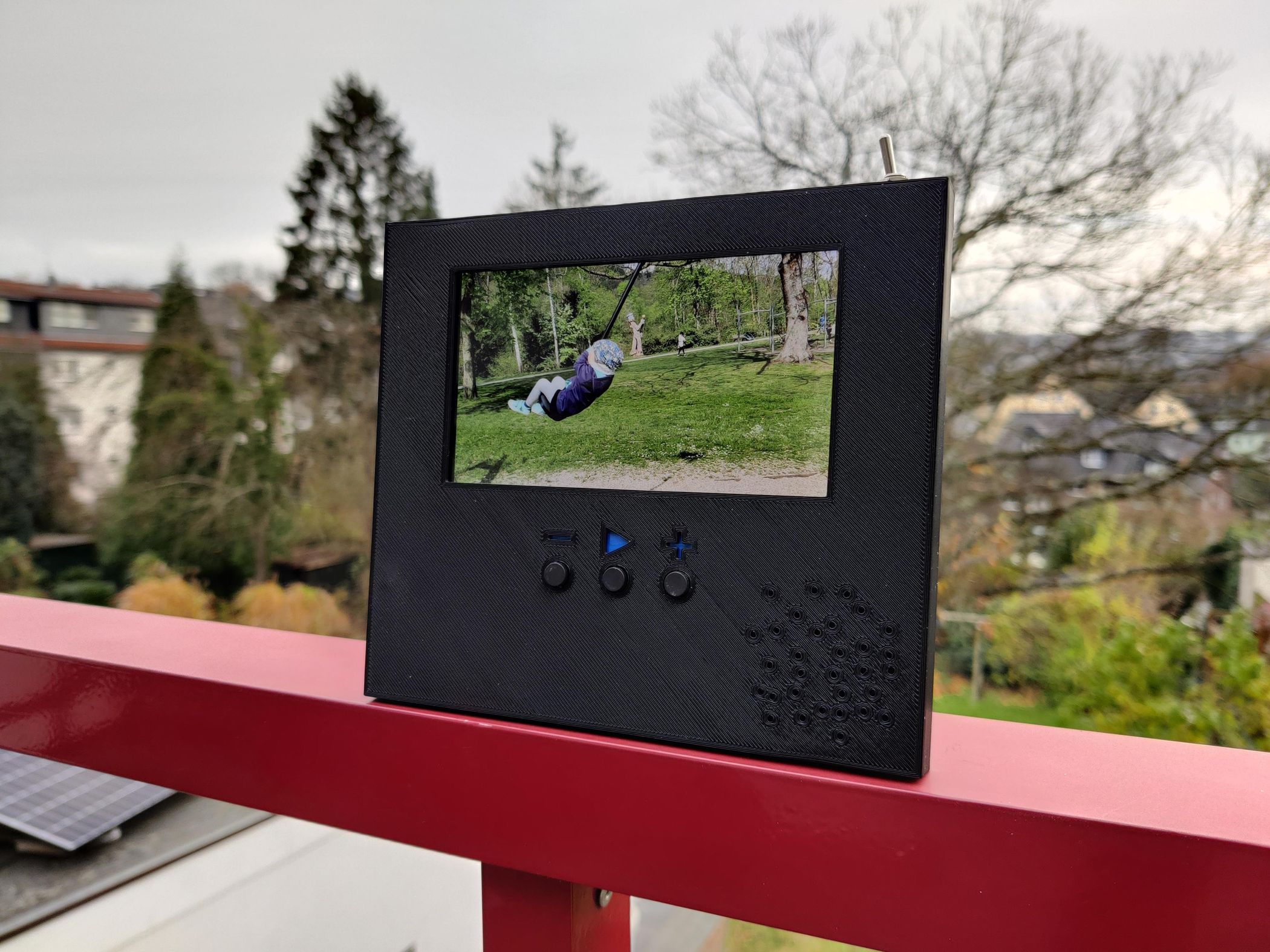 Things You Can Do With a Video Greeting-card : 3 Steps - Instructables