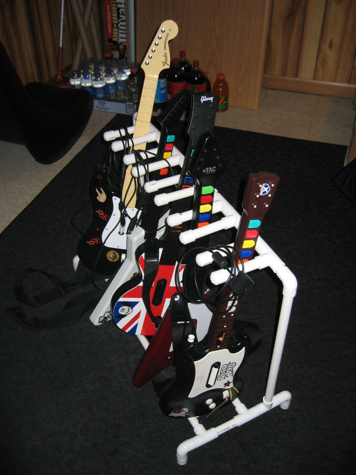 PVC Guitar Stand for Guitar Hero and Rock Band : 7 Steps (with Pictures ...