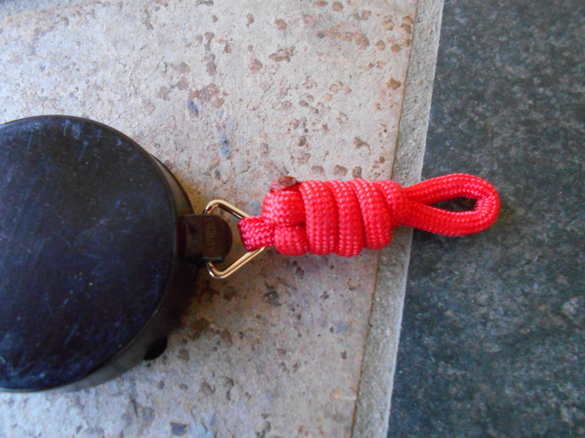 Double Sided Paracord Loop (Keychain Knot) : 4 Steps - Instructables