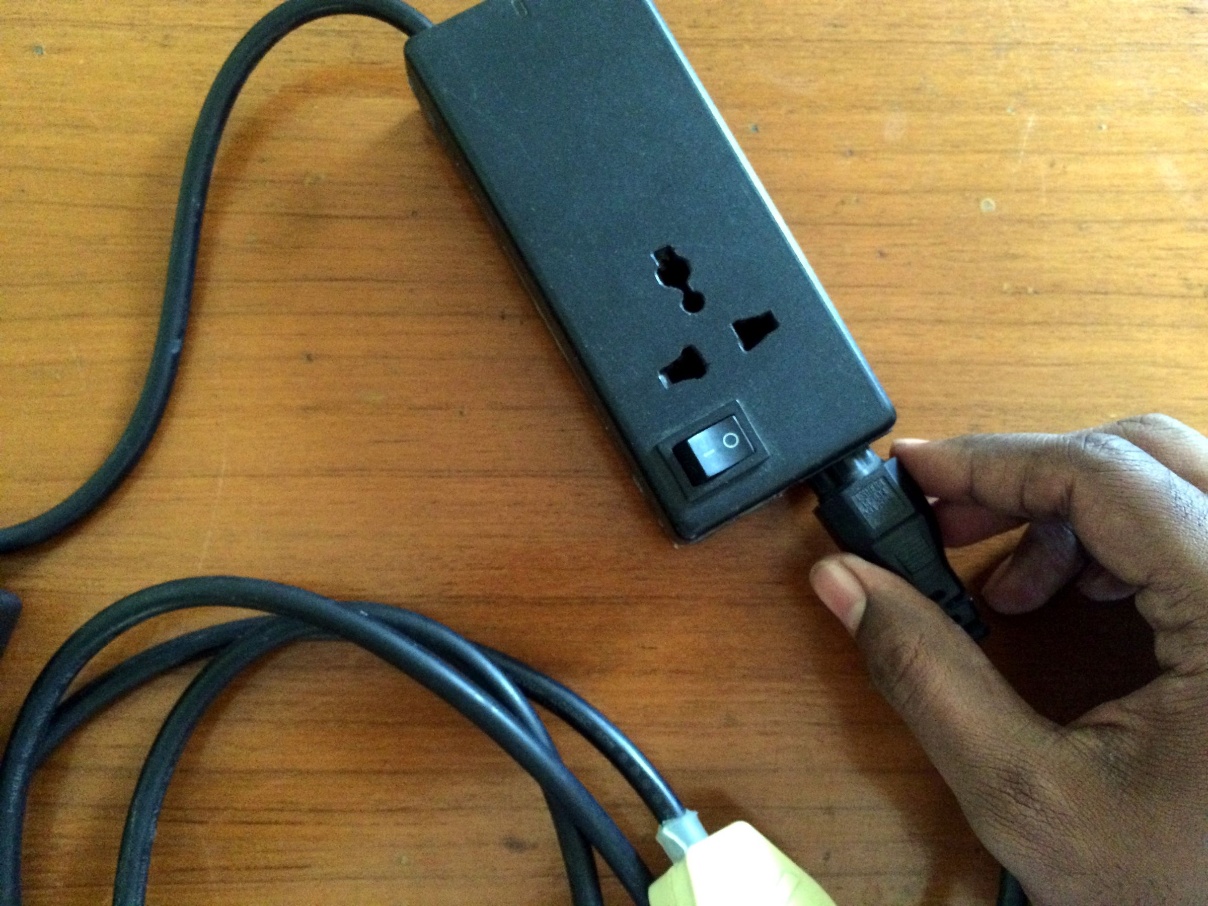 In-line Laptop Surge Protector With an Outlet : 6 Steps (with Pictures ...