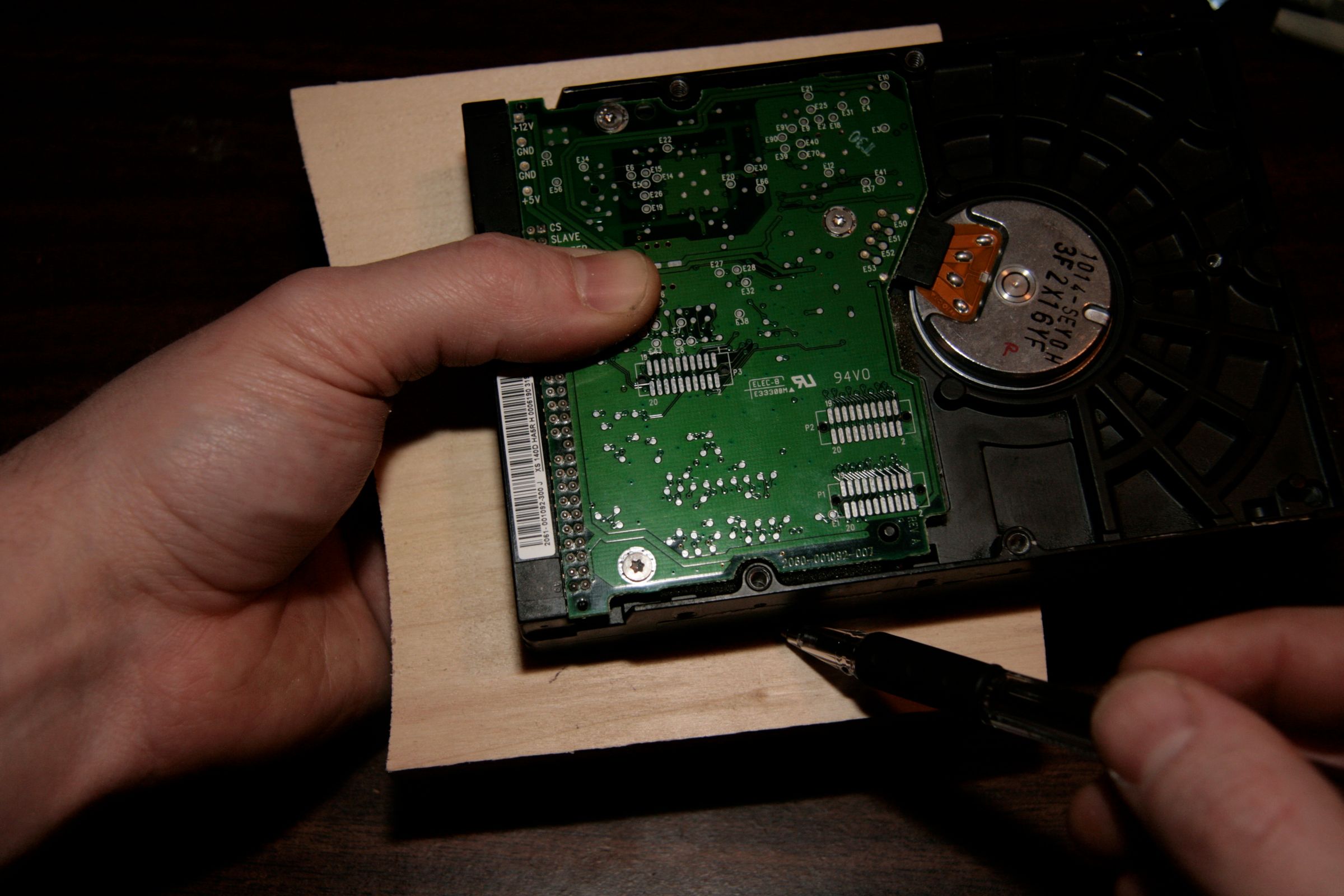 Hard Drive Persistence of Vision (HDPOV) : 14 Steps (with Pictures ...