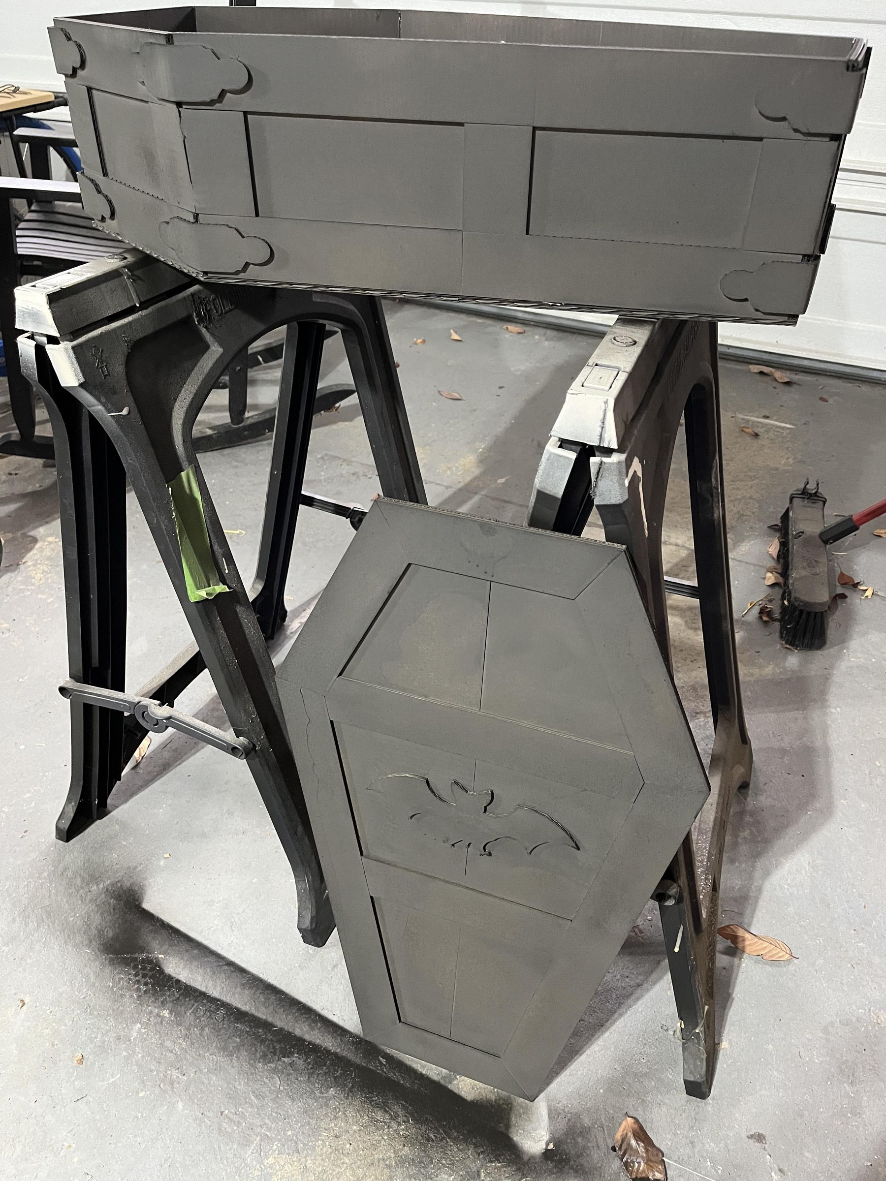 Dracula's Coffin From Cardboard : 5 Steps (with Pictures) - Instructables