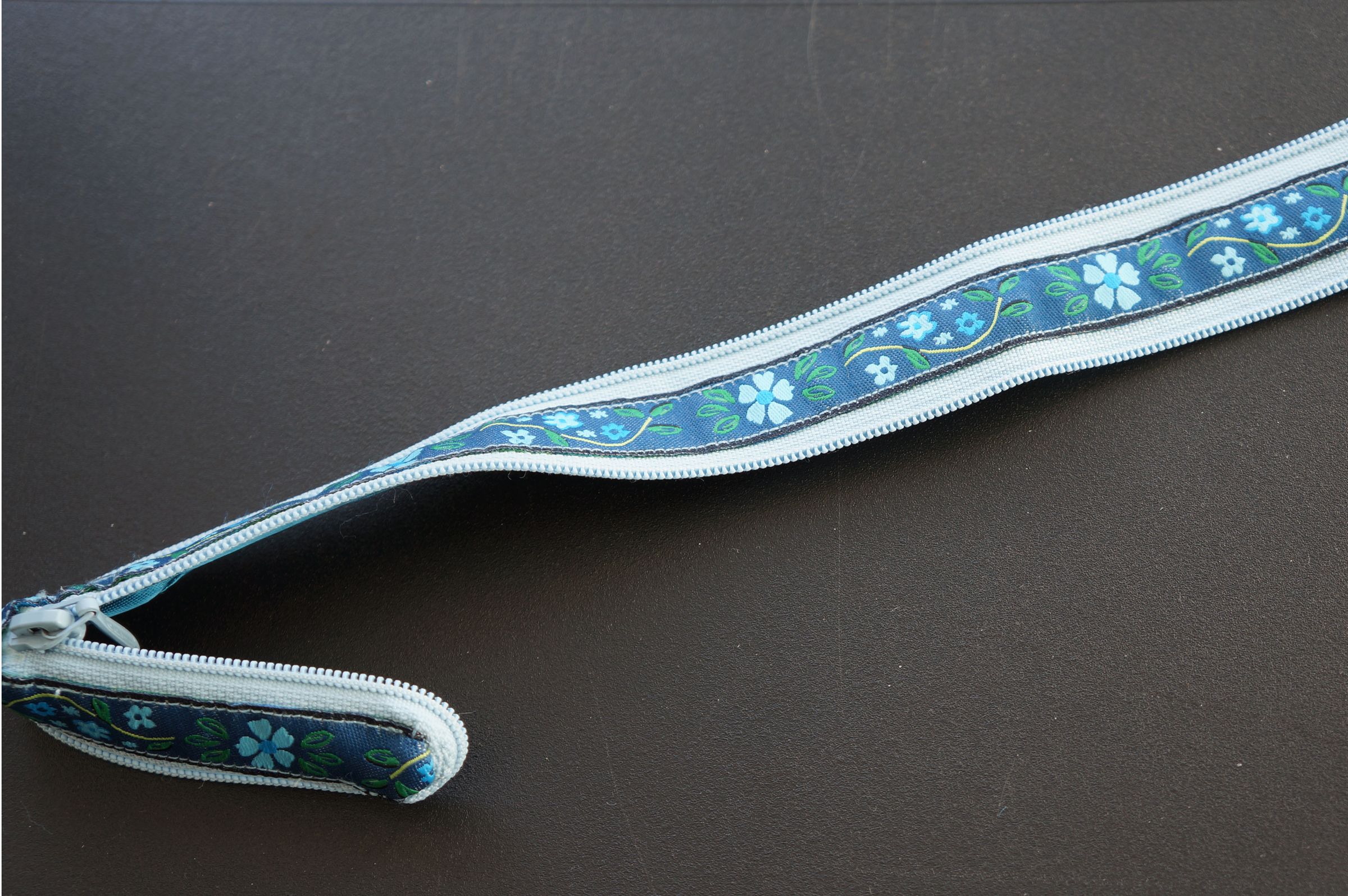 Zip-it-up Pouch : 9 Steps (with Pictures) - Instructables