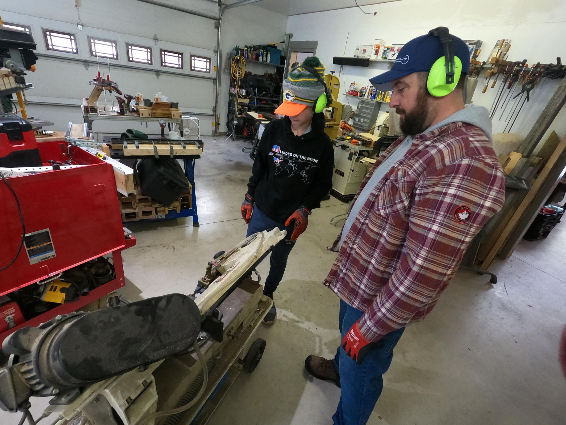 Multi-Clamp Glue-Up Jig for Fabricating DIY Wood Beams AKA a ...