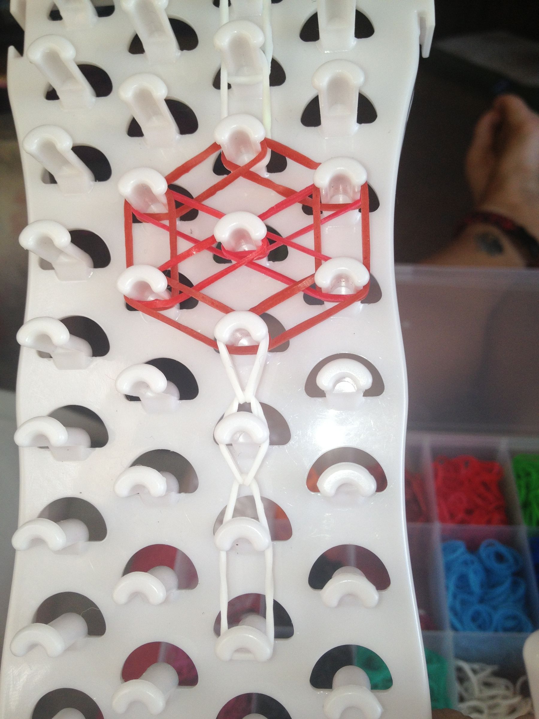 Rainbow Loom Flower Ring : 14 Steps - Instructables