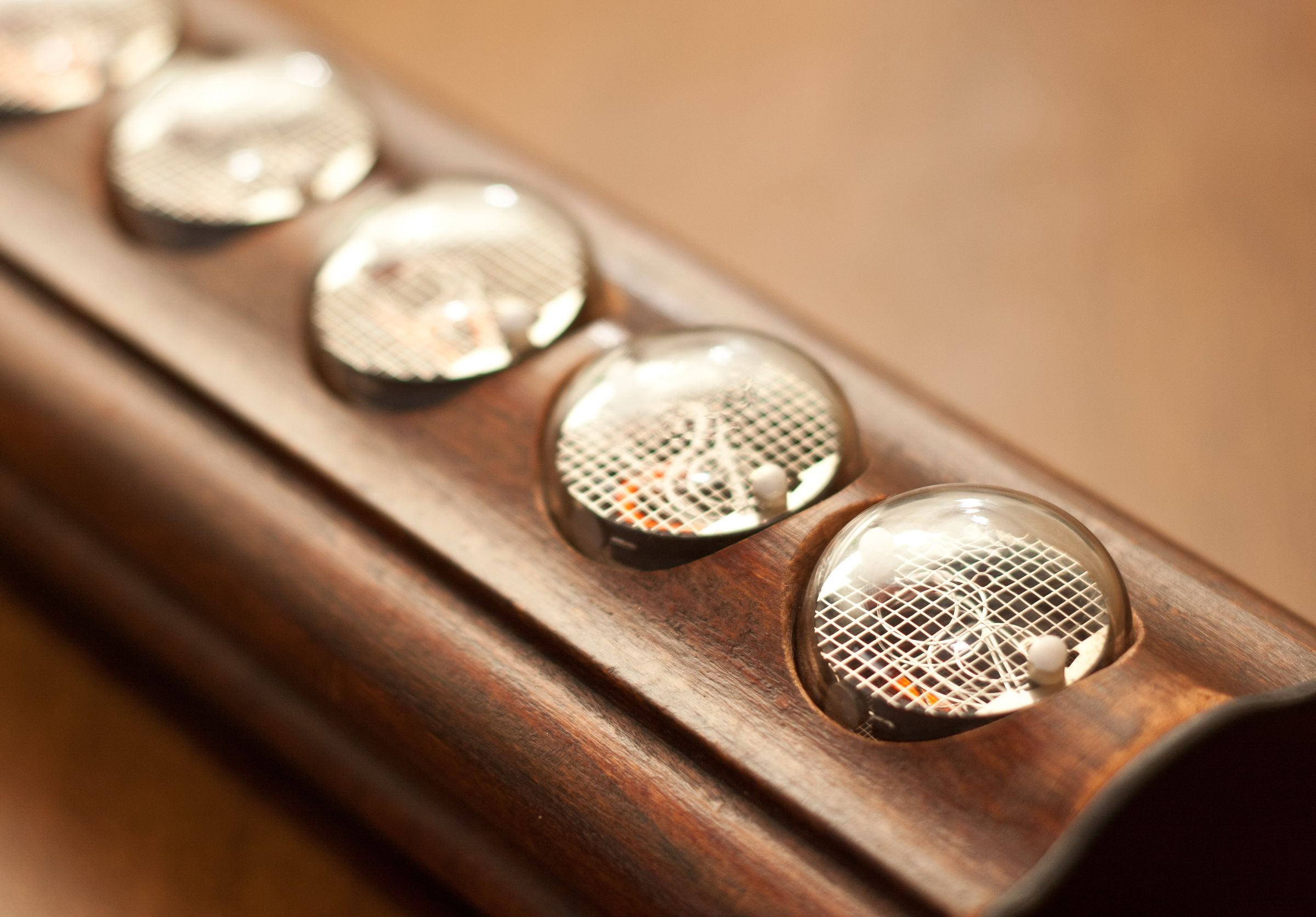 Vintage Style Nixie Wall Clock : 21 Steps (with Pictures) - Instructables