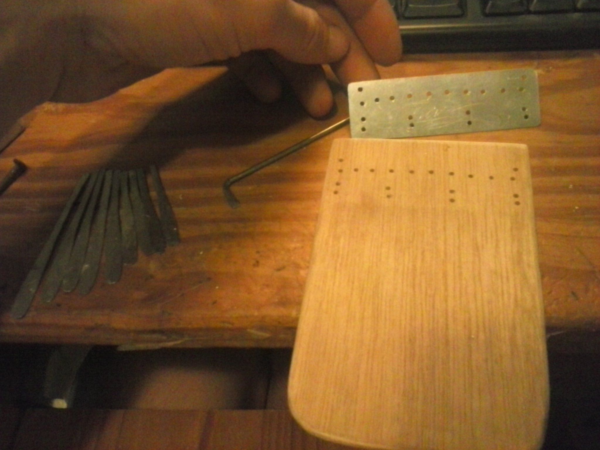 Make a Thumb Piano (Mbira) : 9 Steps (with Pictures) - Instructables