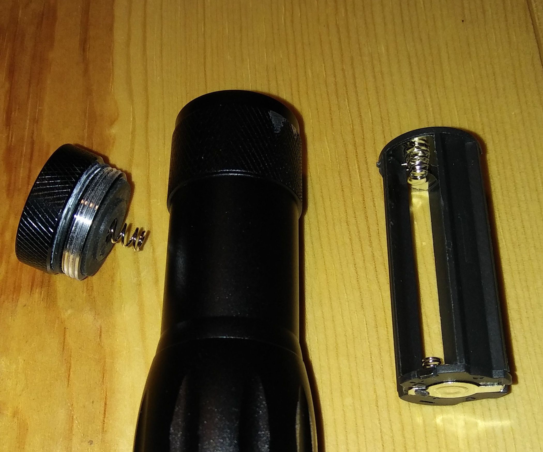 A Simple LED Flashlight Hack (3xAAA to Lithium Battery) : 3 Steps ...