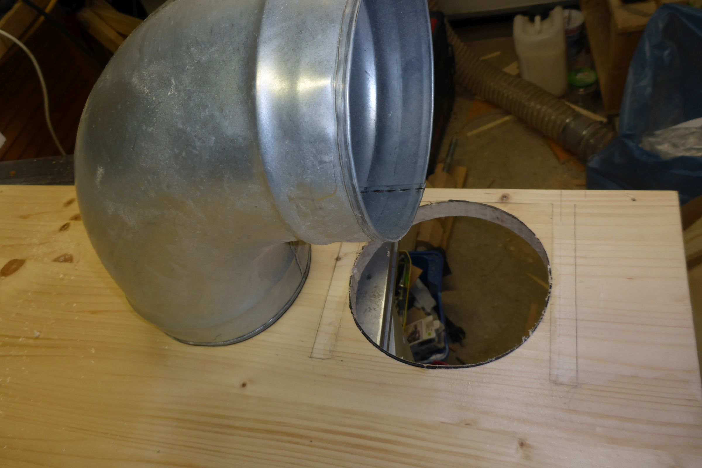 Build a Dust Extraction Cabin for the Miter Saw : 10 Steps (with ...