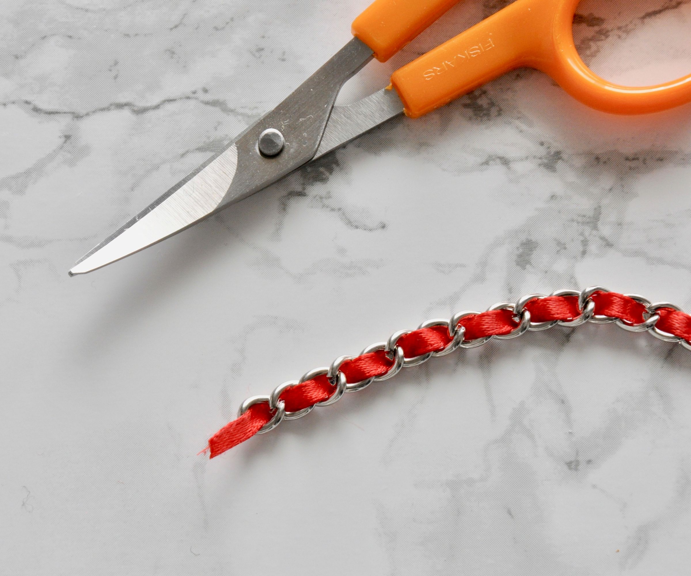 Ribbon Chain Necklace : 7 Steps (with Pictures) - Instructables