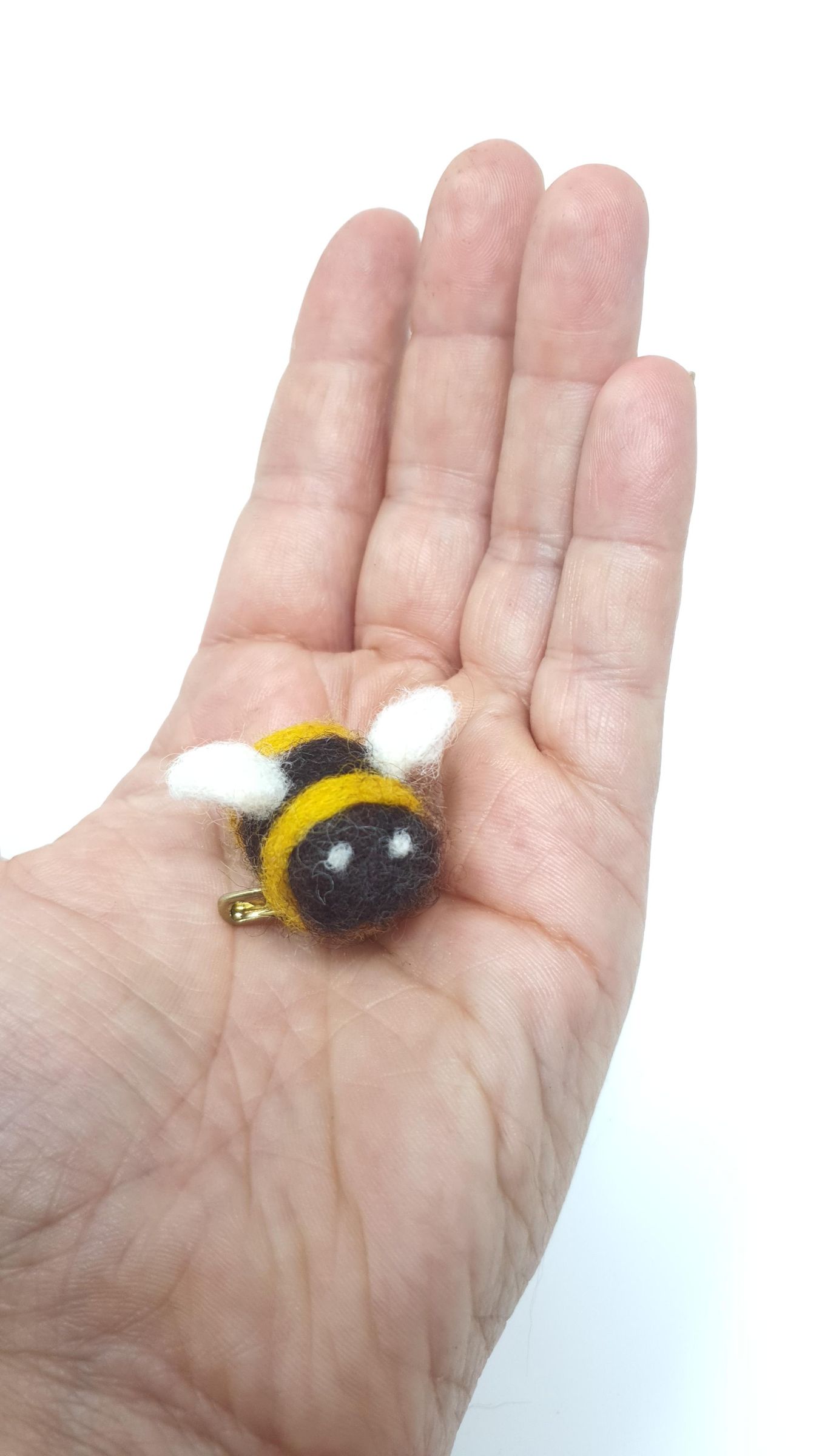 Felt Bumble Bee : 8 Steps (with Pictures) - Instructables