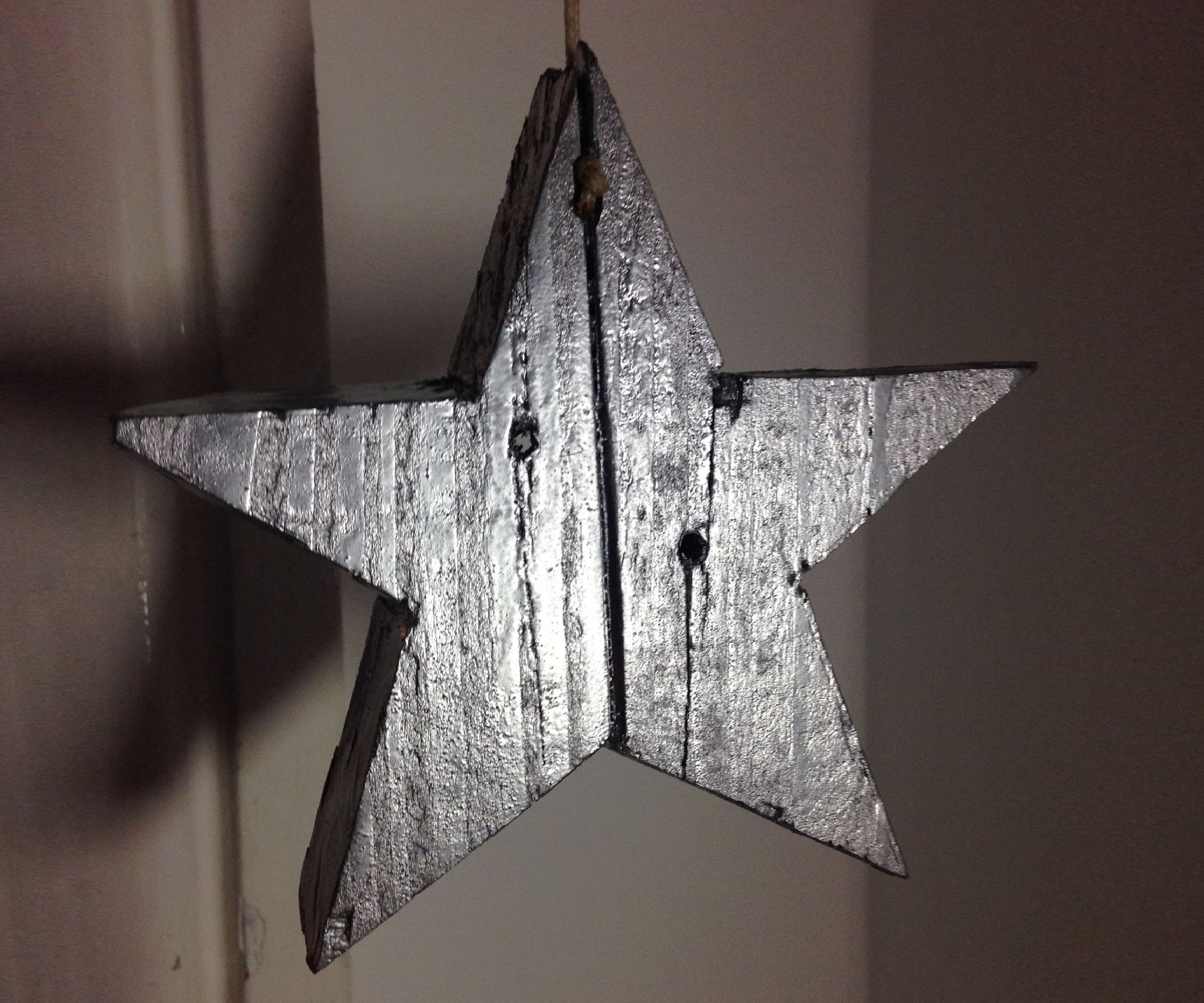 Reclaimed Wooden Silver Star Christmas Decoration or Light Pull : 9 ...