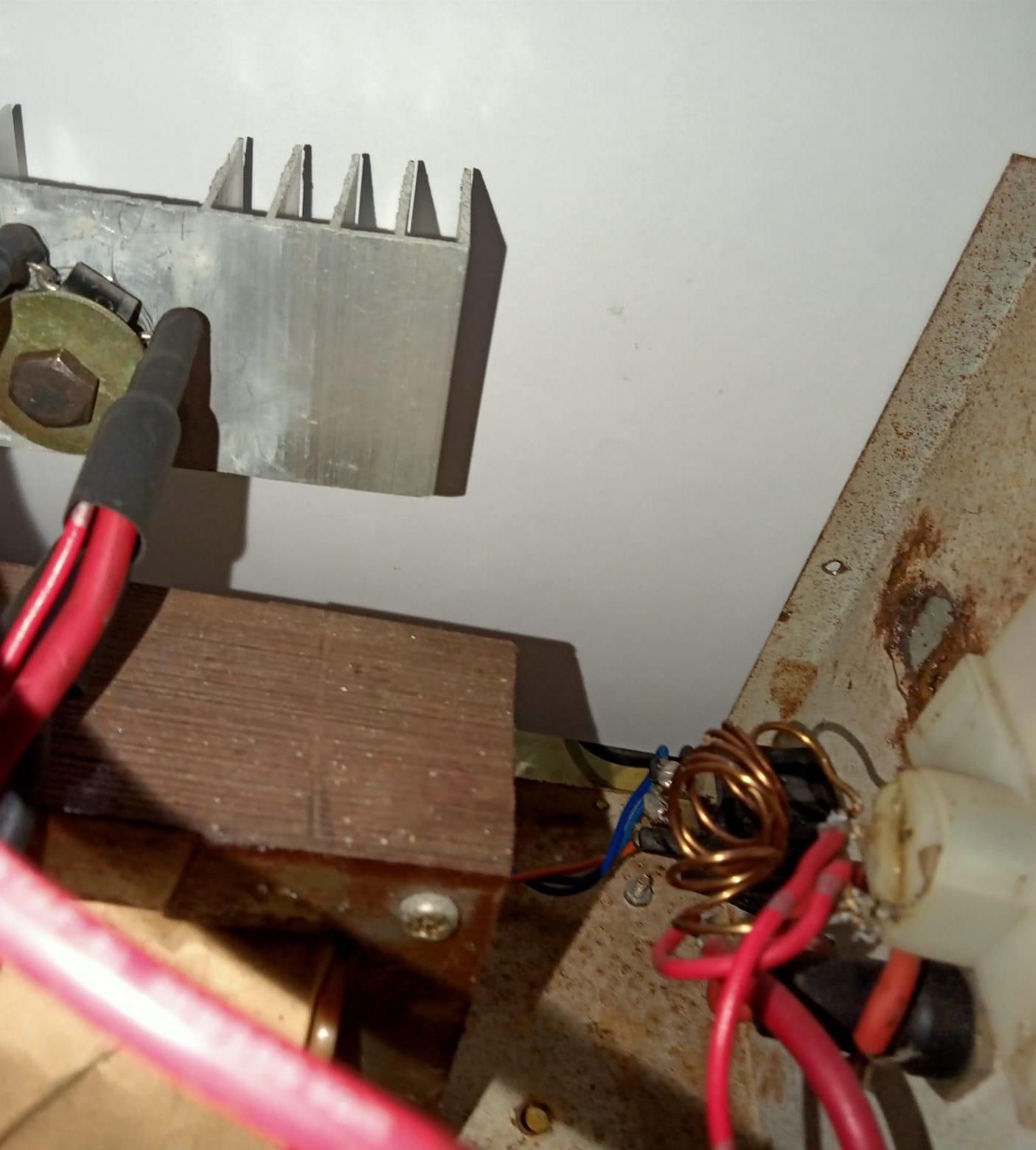 A Homemade Diode Bridge Rectifier With Aluminum Fins Heatsink : 3 Steps ...