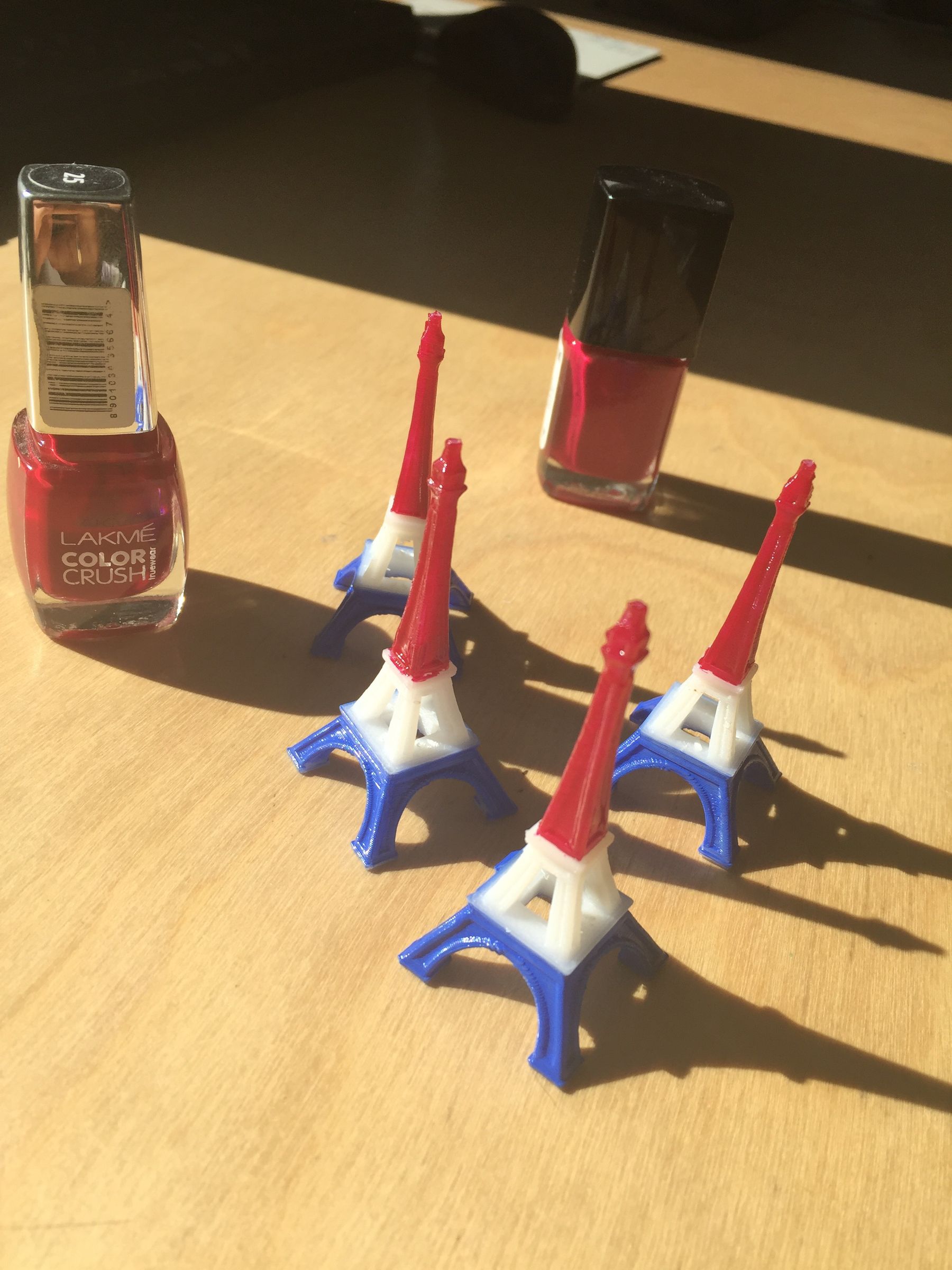 3D Printed French Colour Coded Eiffel Towers : 4 Steps - Instructables