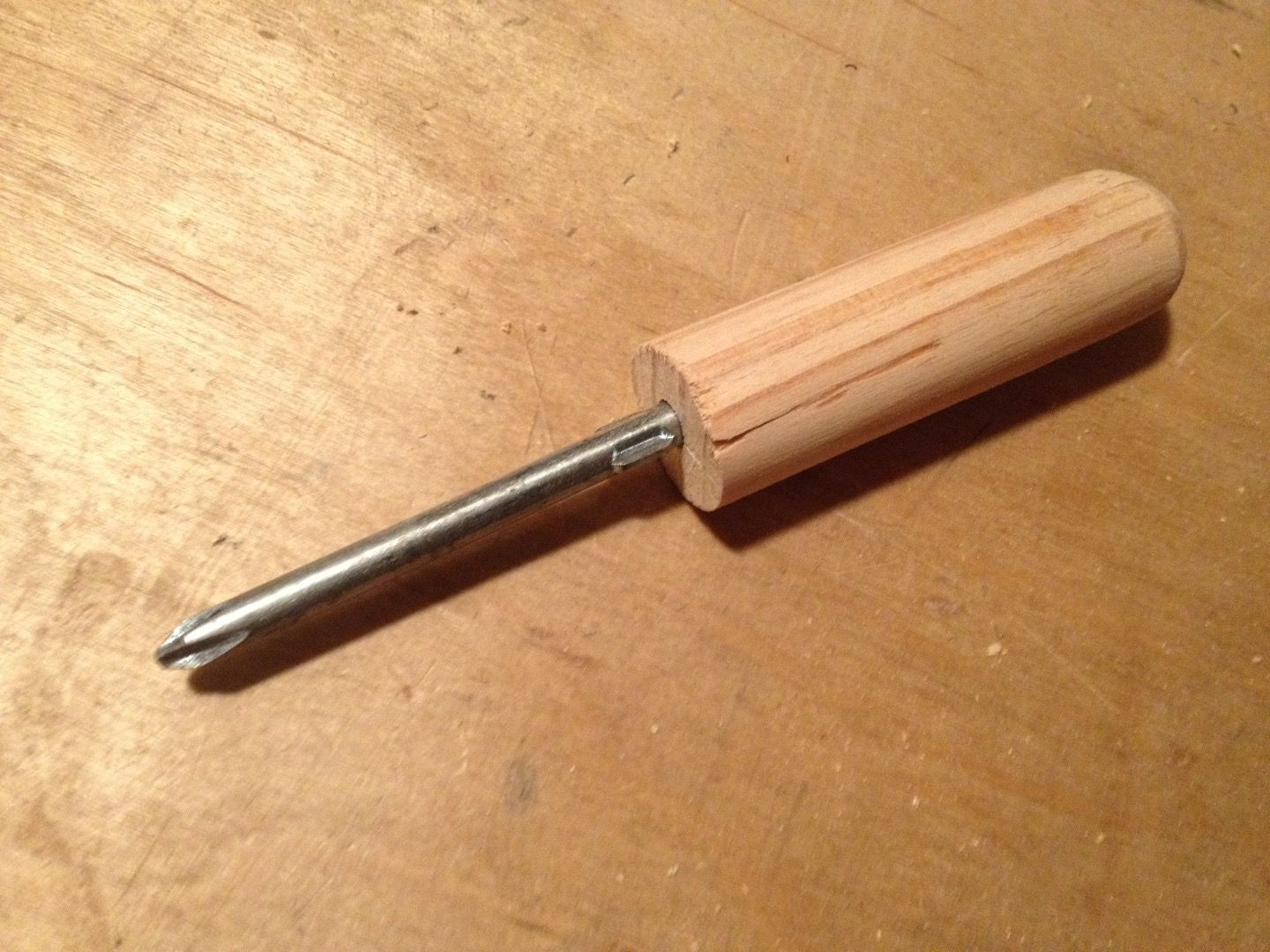 Wooded Handle for Flip-slop Screwdriver : 5 Steps - Instructables