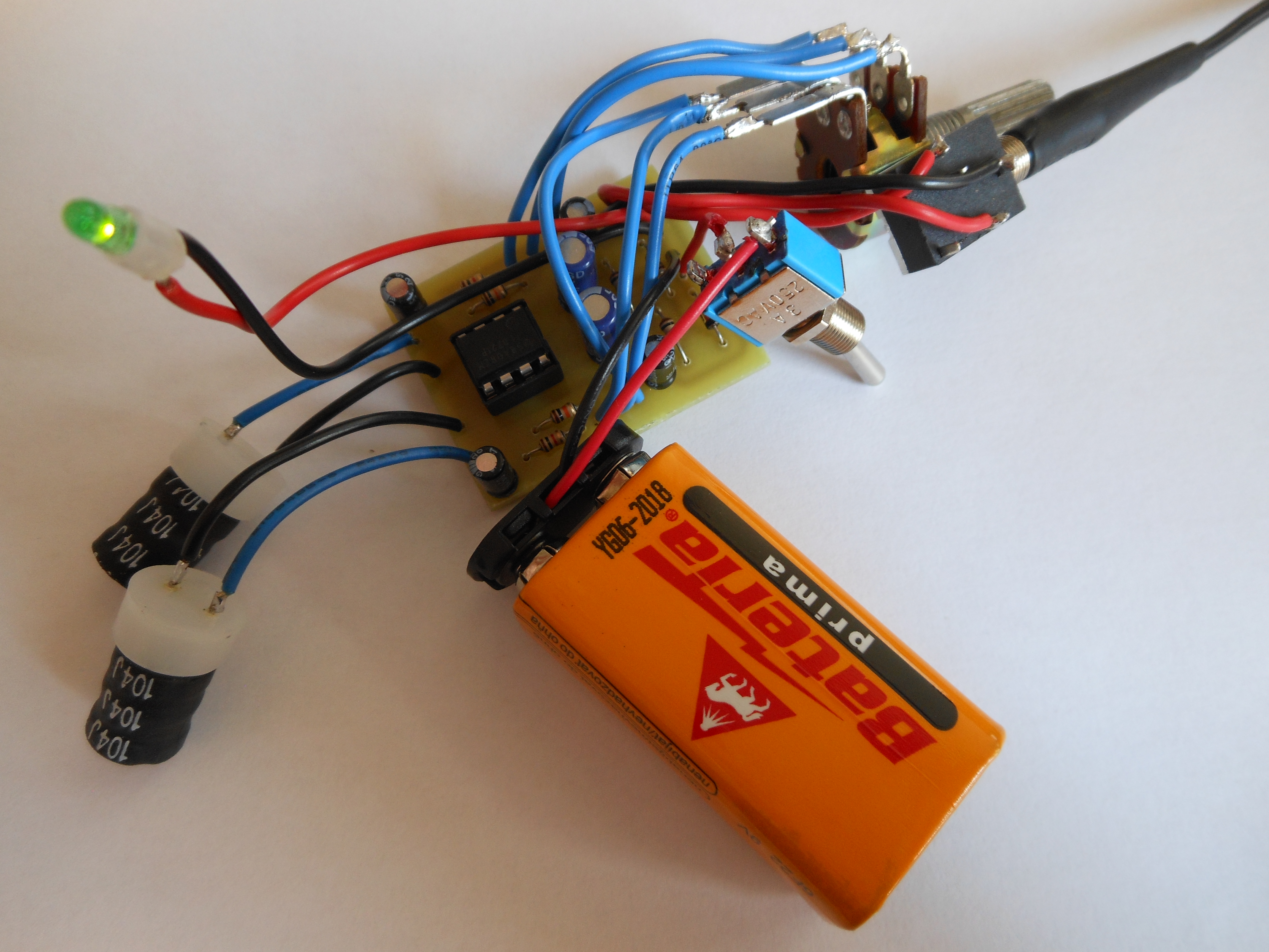 Electromagnetic Field (EMF) Detector With LM358 : 6 Steps (with ...