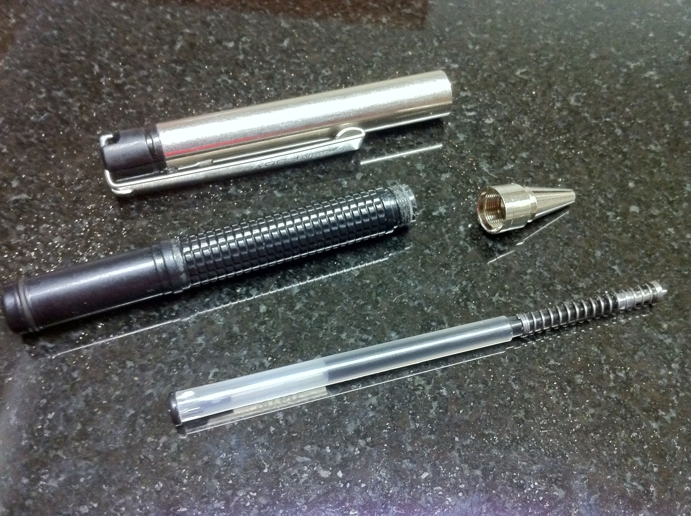 Compact IPhone/ IPad Stylus : 5 Steps - Instructables