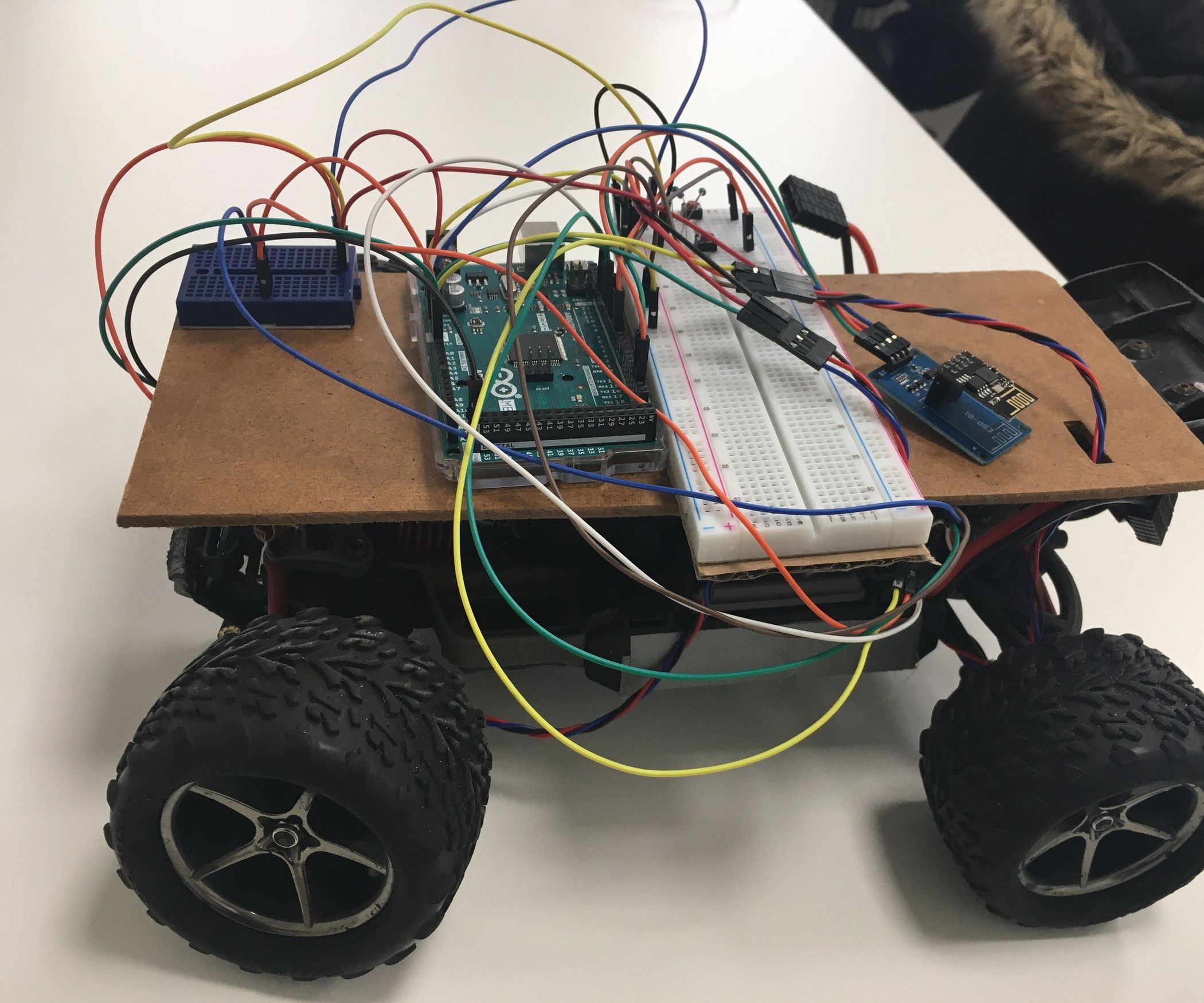 UCL Embedded - B0B the Linefollower : 9 Steps - Instructables