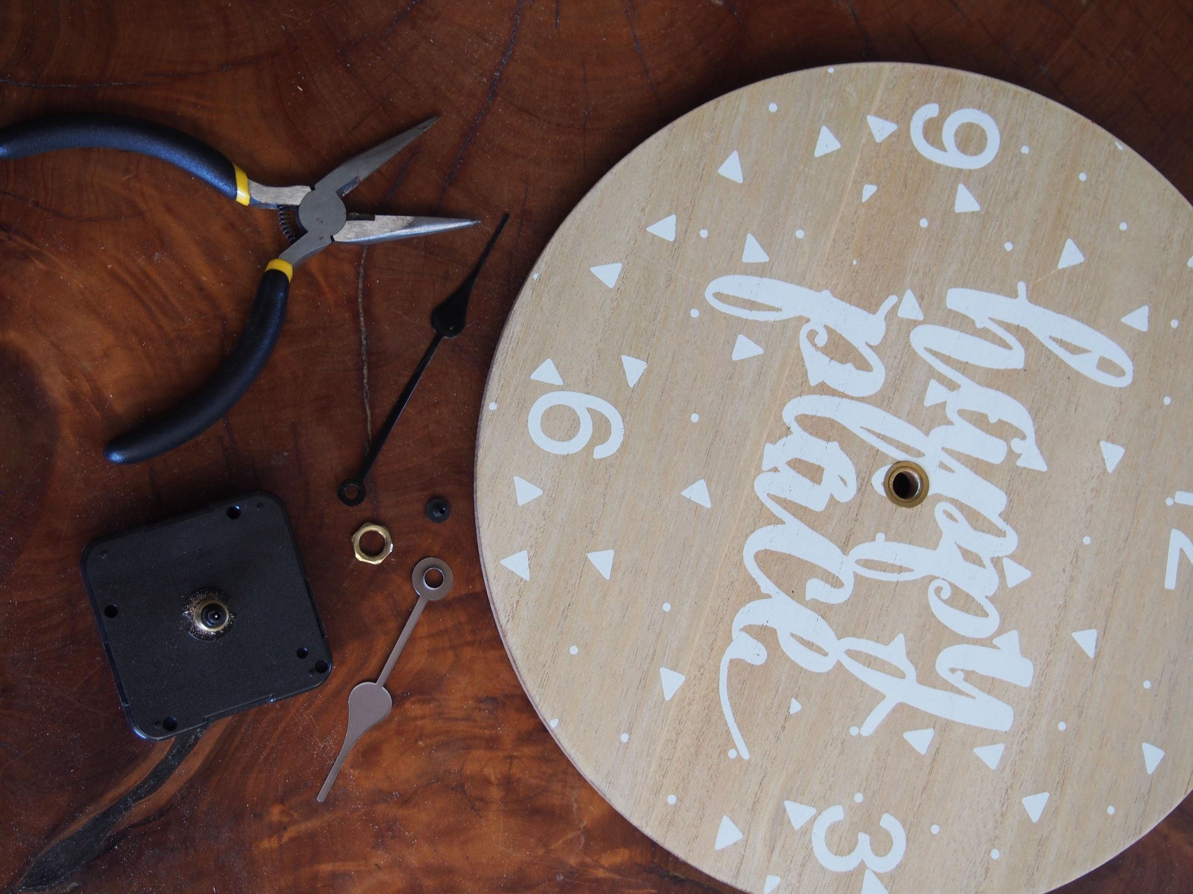 LED Light Wall Clock : 12 Steps (with Pictures) - Instructables