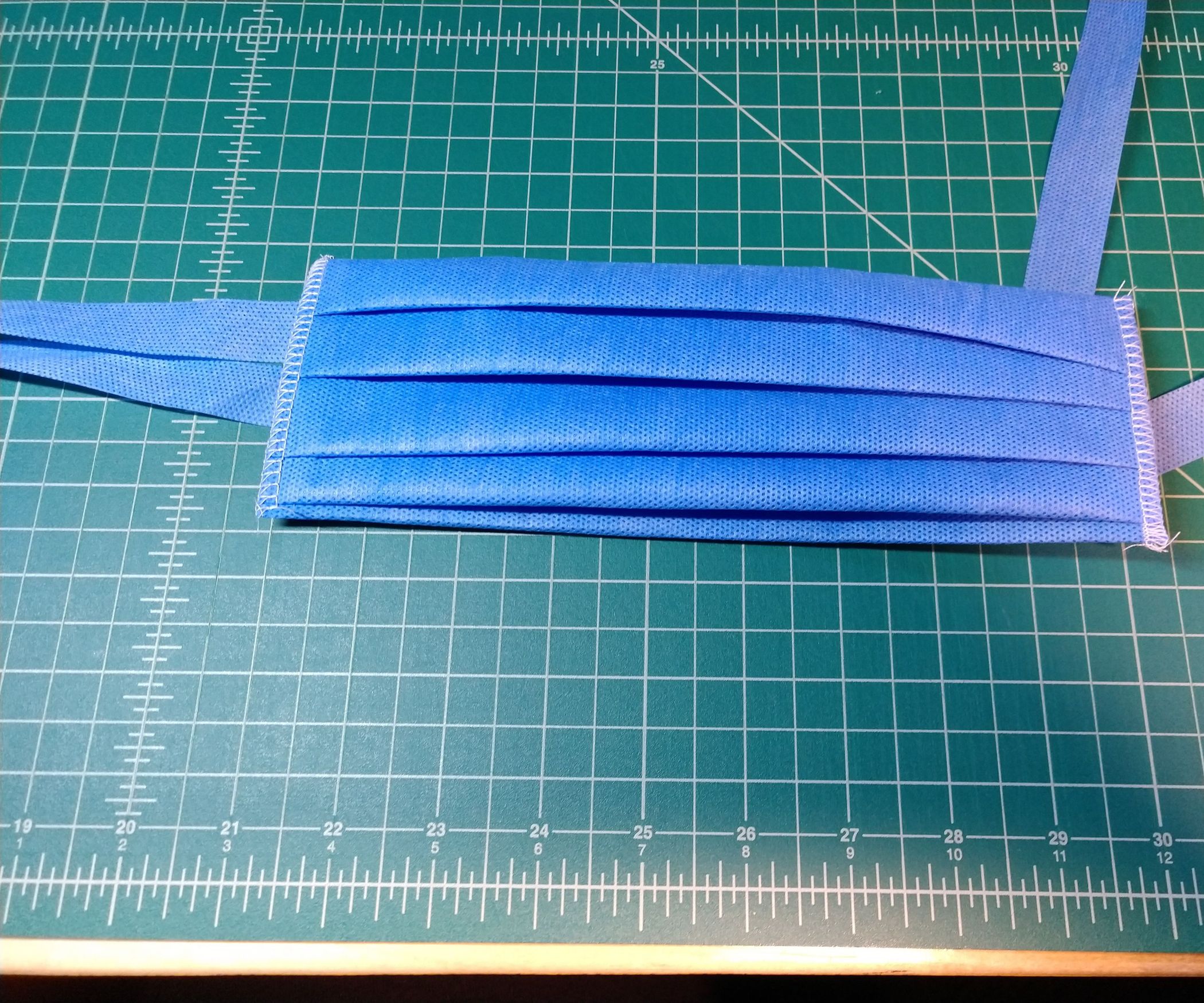 5 Minute Disposable Mask With Ties or Elastic Ear Loops : 8 Steps ...