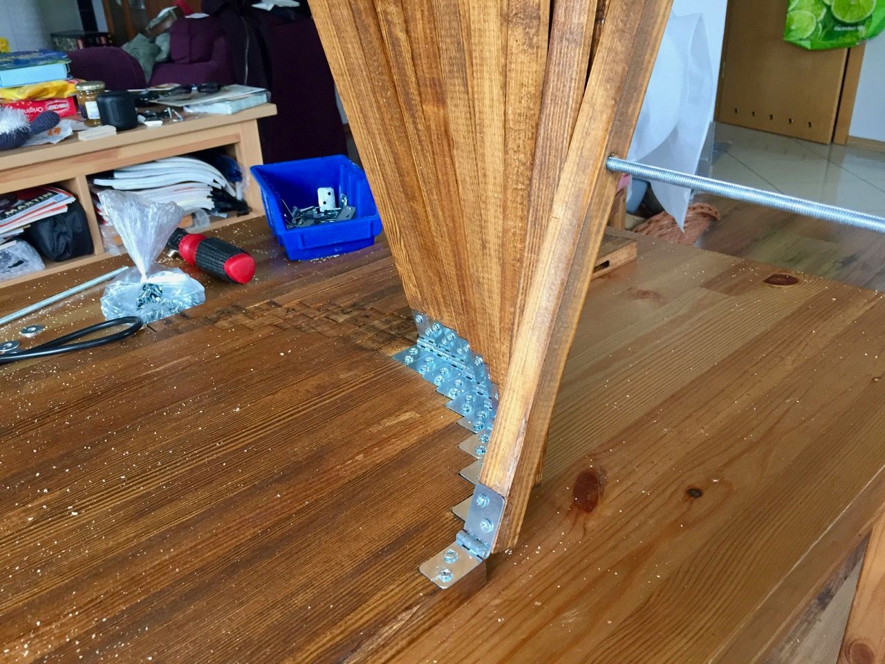 DIY Rising Table : 10 Steps (with Pictures) - Instructables