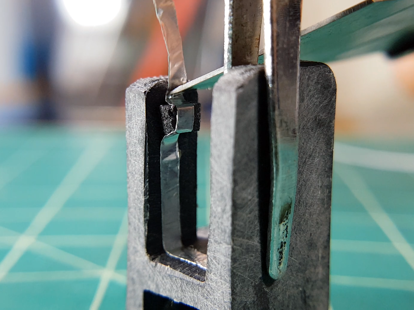 DIY Phone Trigger Buttons (PUBG/ ROS/ Fornite) : 21 Steps (with ...