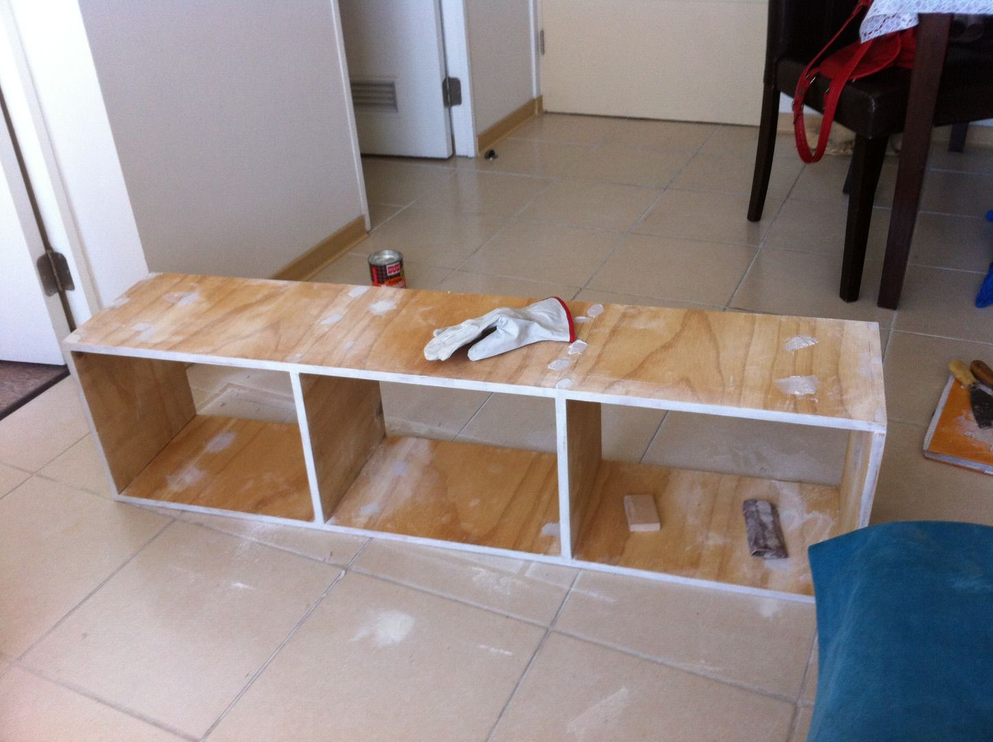 Vintage Bookcase With Legs : 6 Steps (with Pictures) - Instructables