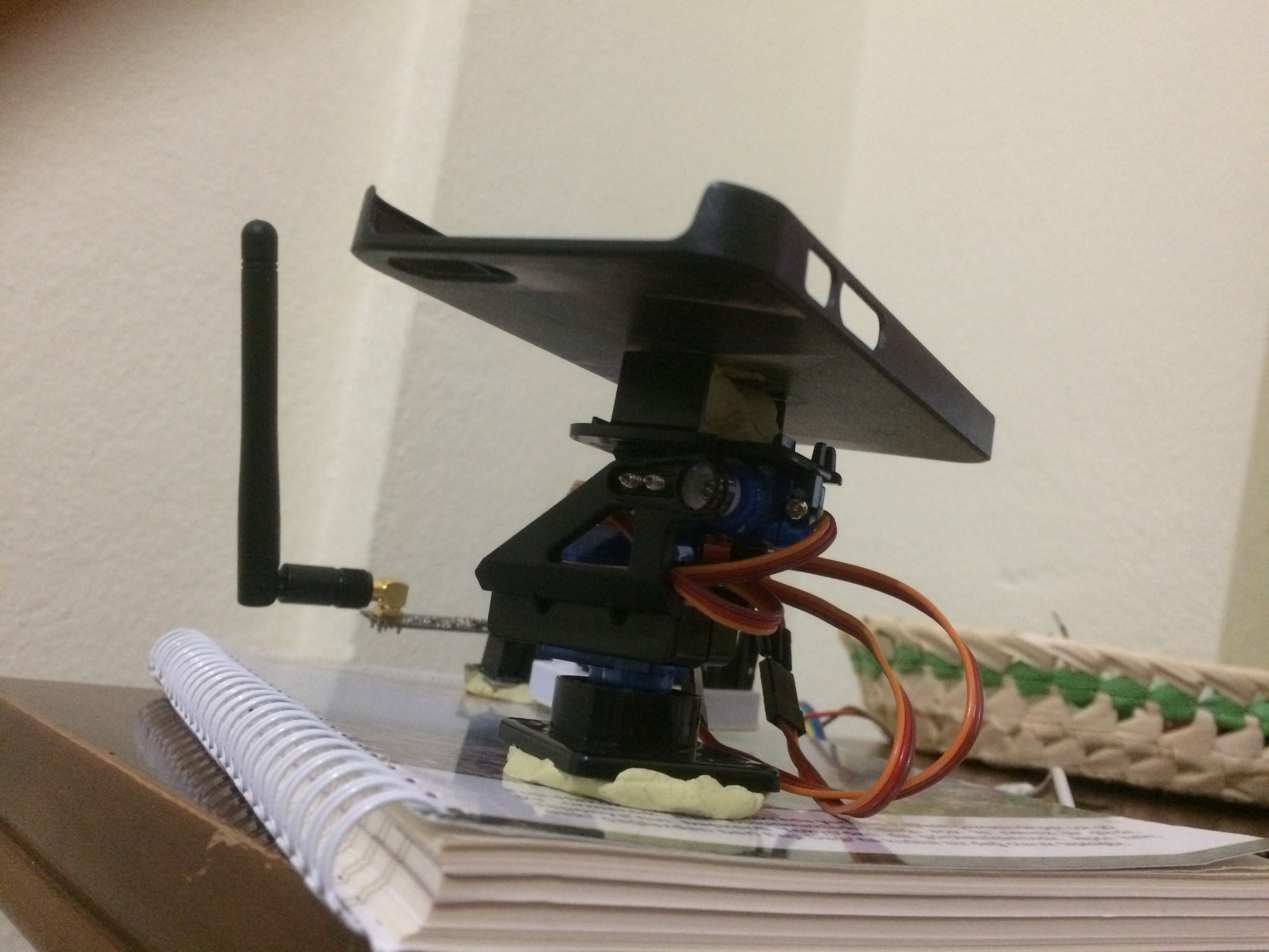 DIY MOVEABLE SECURITY CAMERA /with Arduino : 5 Steps - Instructables