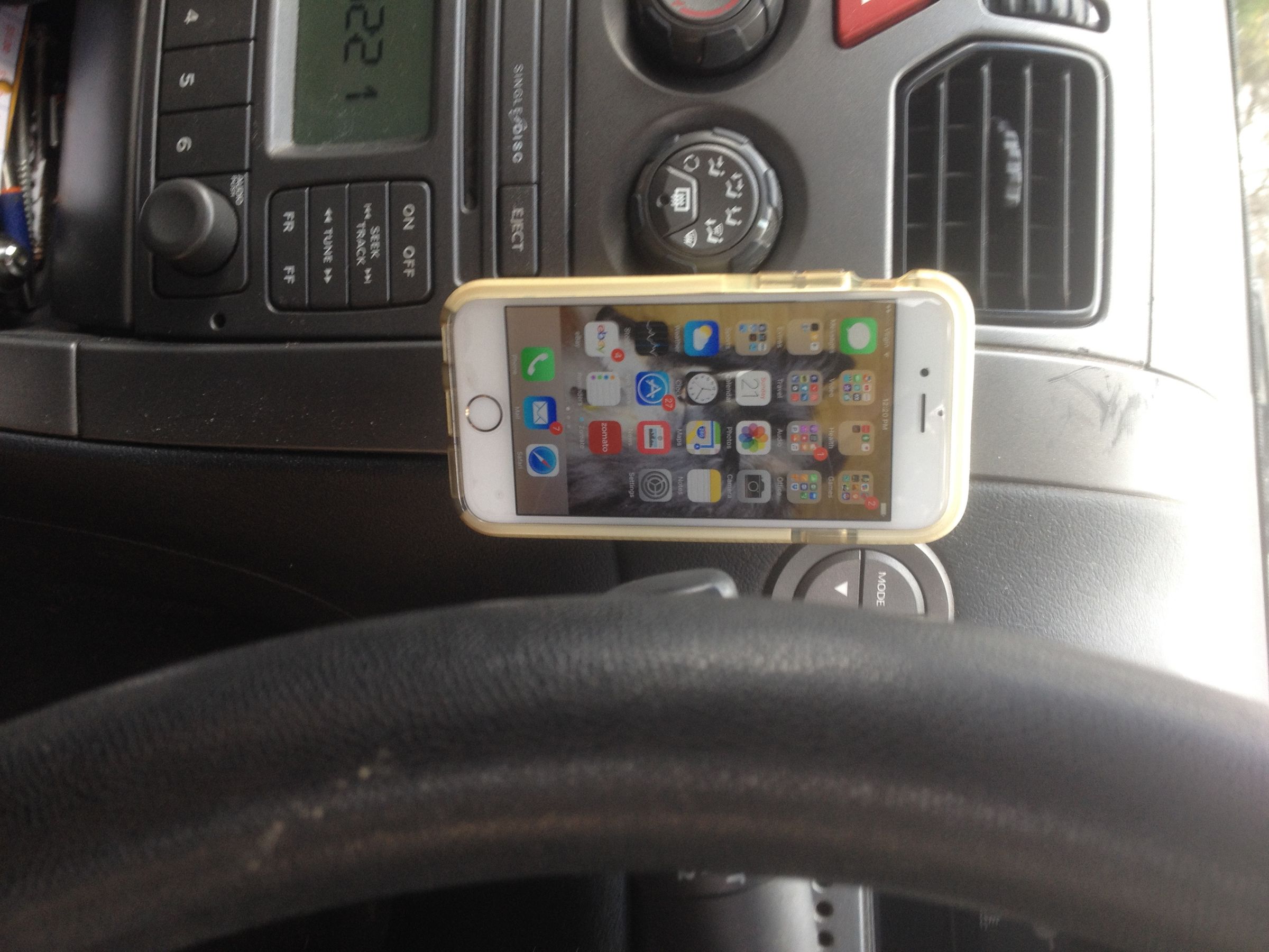 Very Simple Car Phone Holder : 4 Steps - Instructables