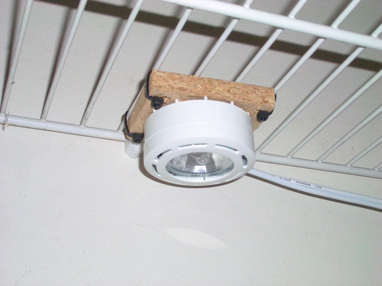 Custom Mounted Halogen Workbench Lights : 5 Steps - Instructables