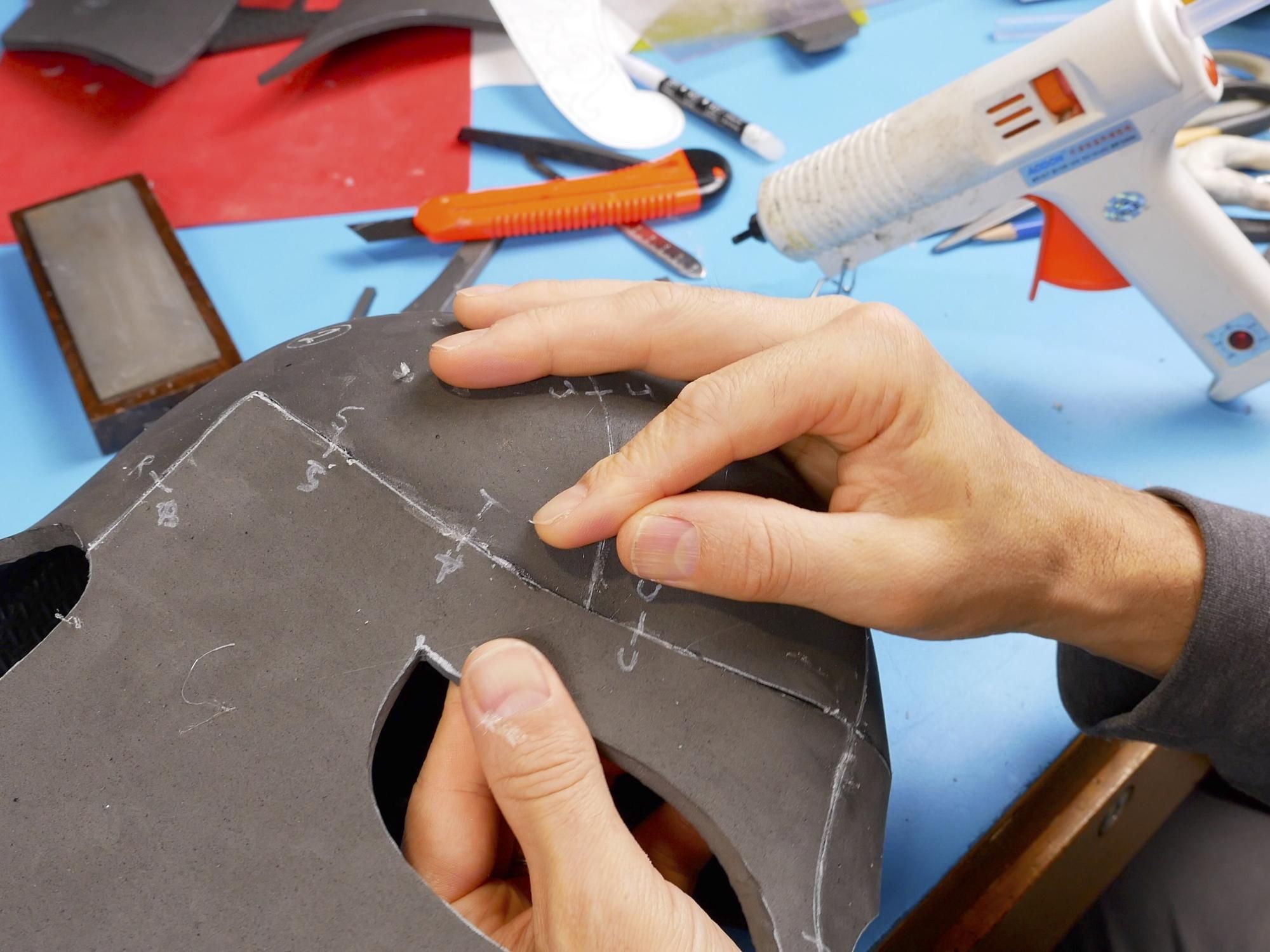 DIY Spartan Helmet Costume From Foam! : 27 Steps (with Pictures ...