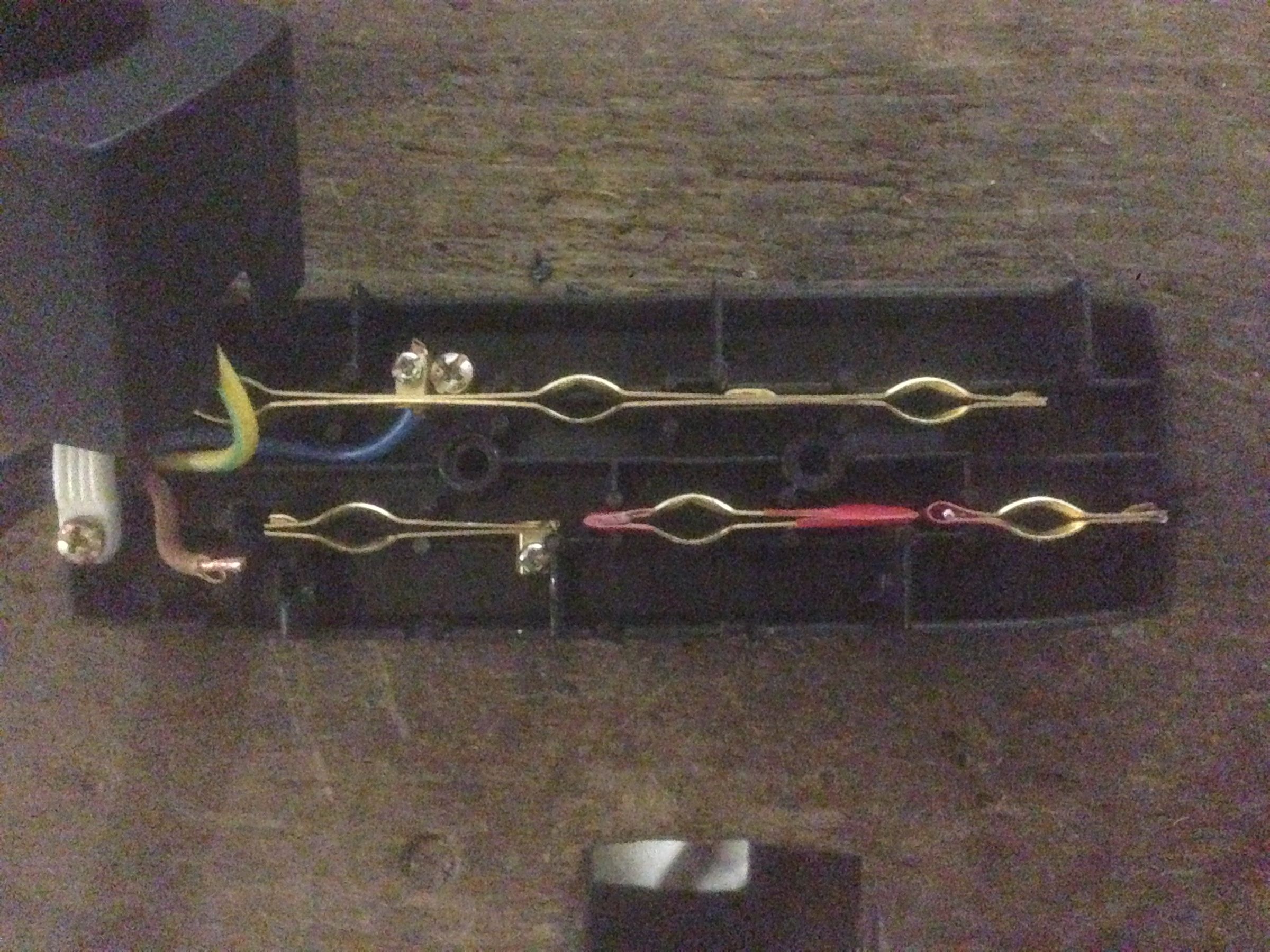 Remote Controlled Power Strip : 6 Steps - Instructables