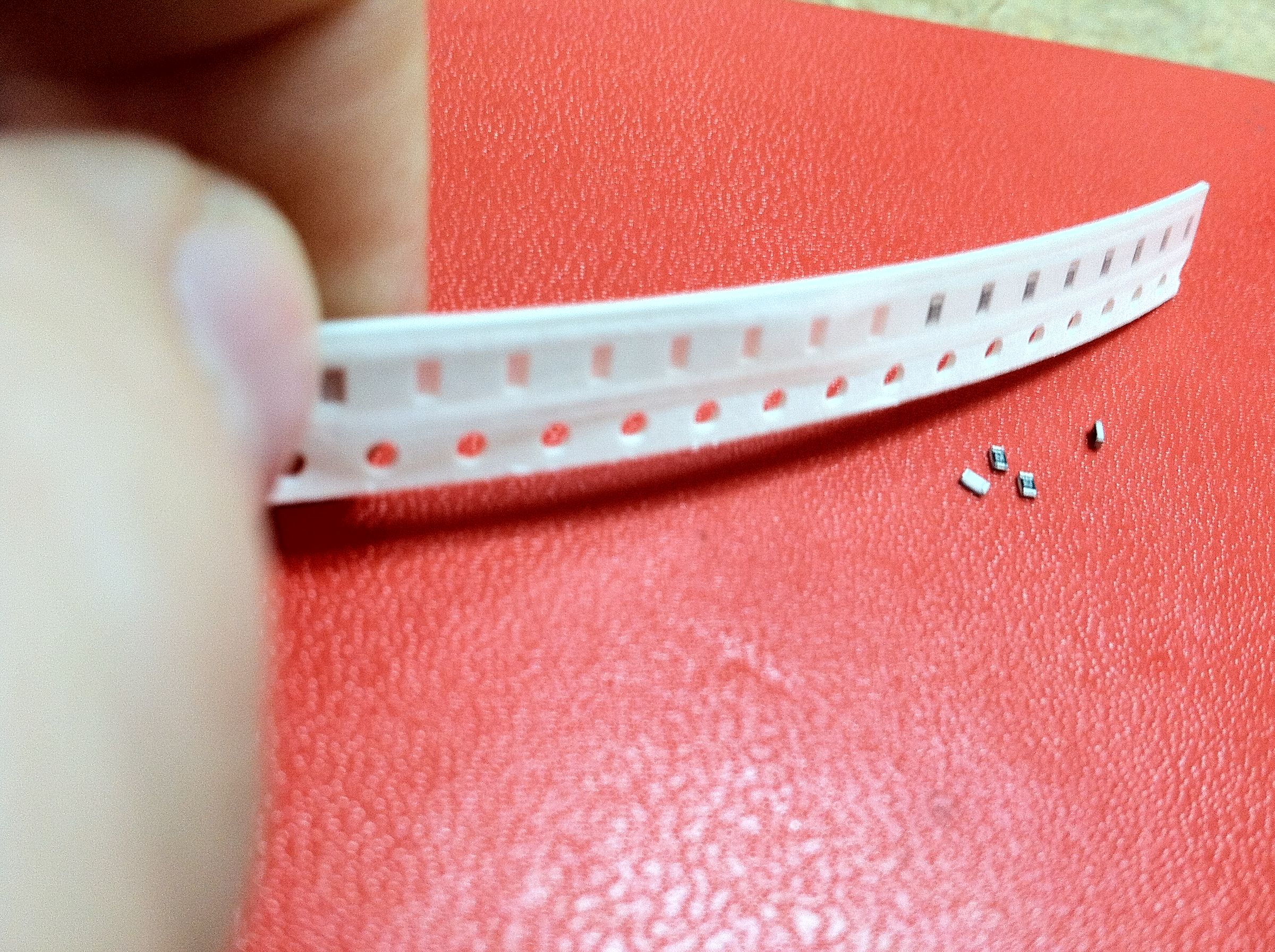 Beginner's Guide to Solder Paste : 7 Steps - Instructables