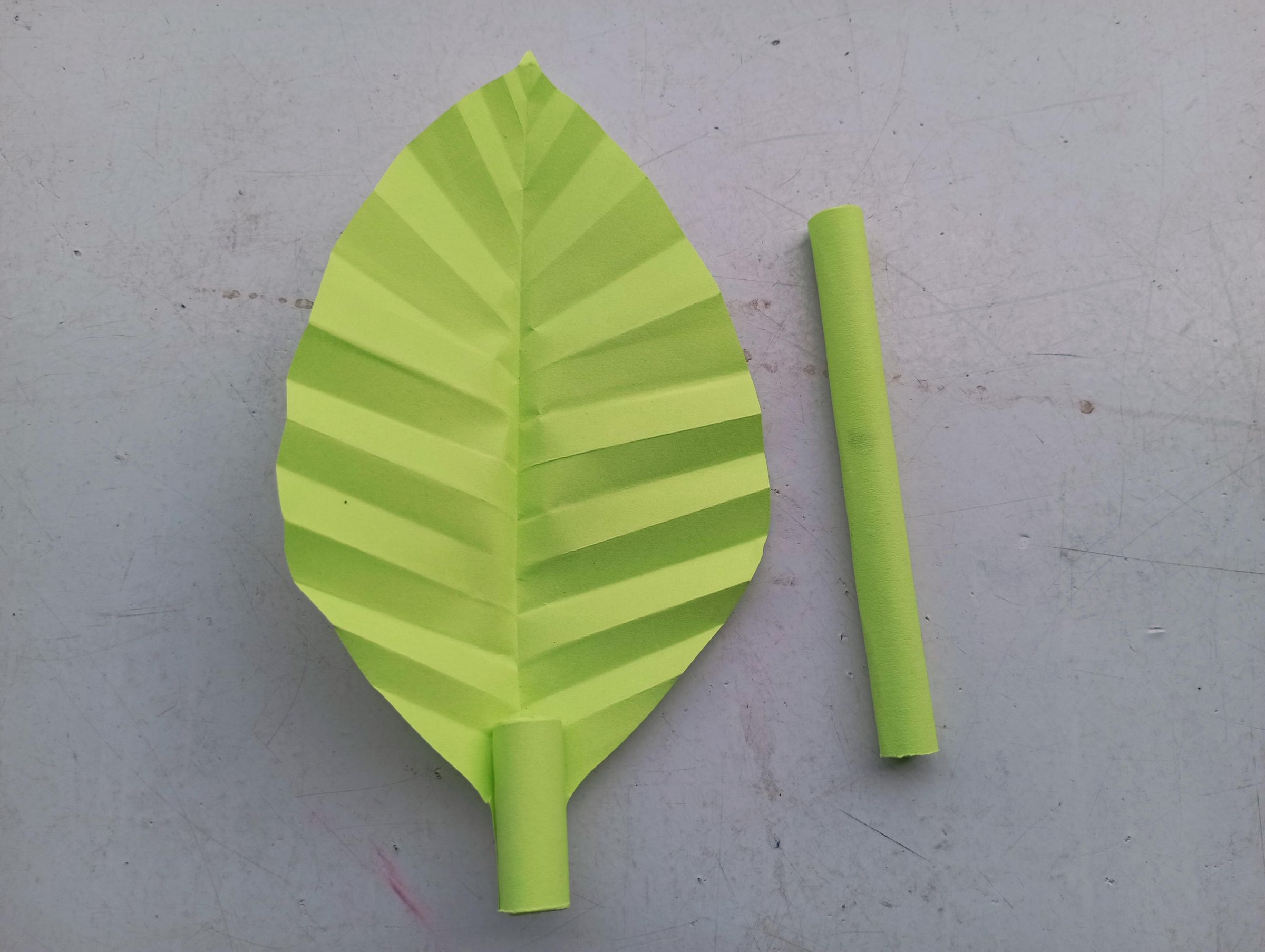 Super Simple DIY Fun Paper Wriggling Caterpillar. : 10 Steps (with ...