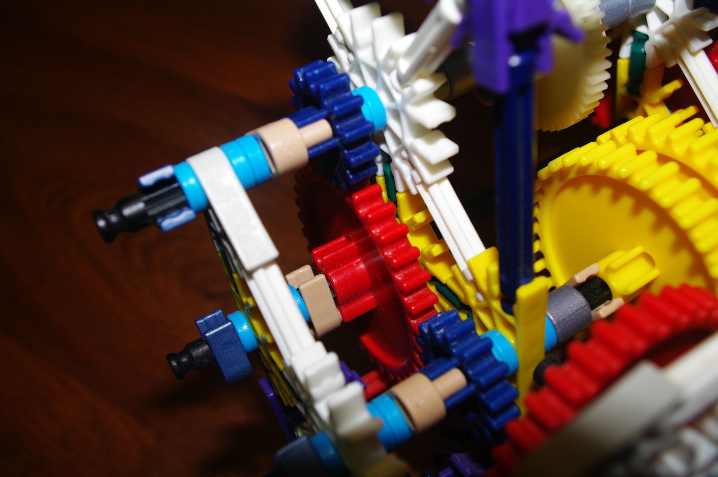 Double Chain Elevator Lift, a K'nex Ball Machine Lift : 6 Steps ...