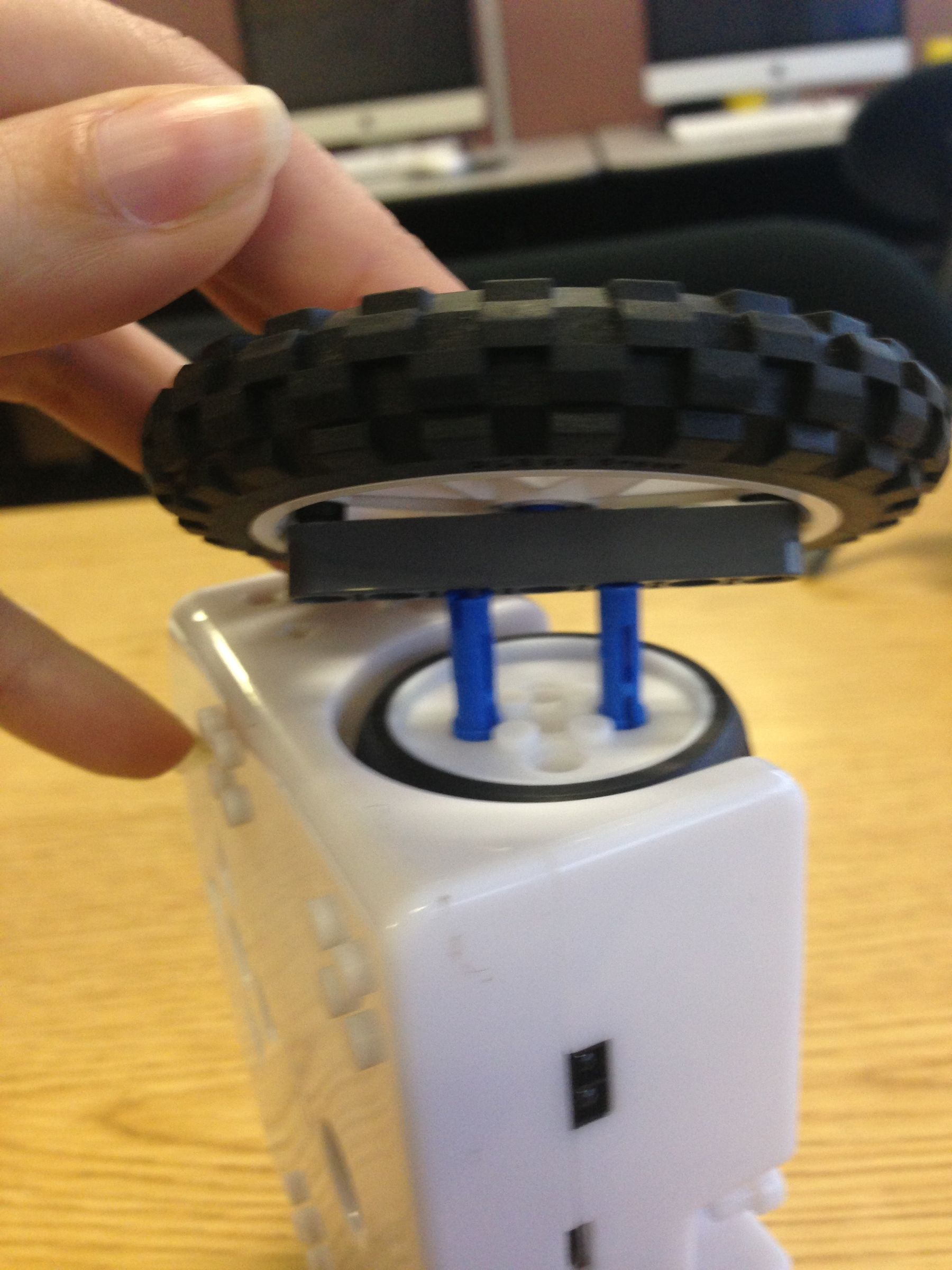 Thymio Robot Vehicle : 8 Steps - Instructables