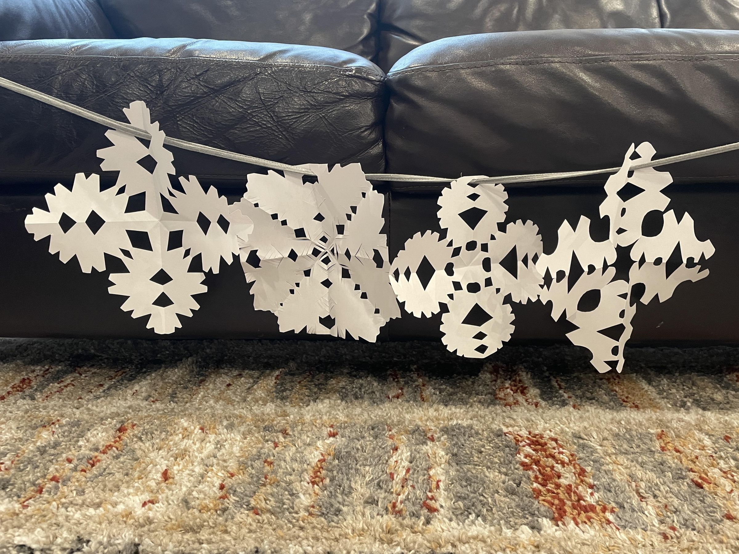 Snowflake Garland : 11 Steps - Instructables