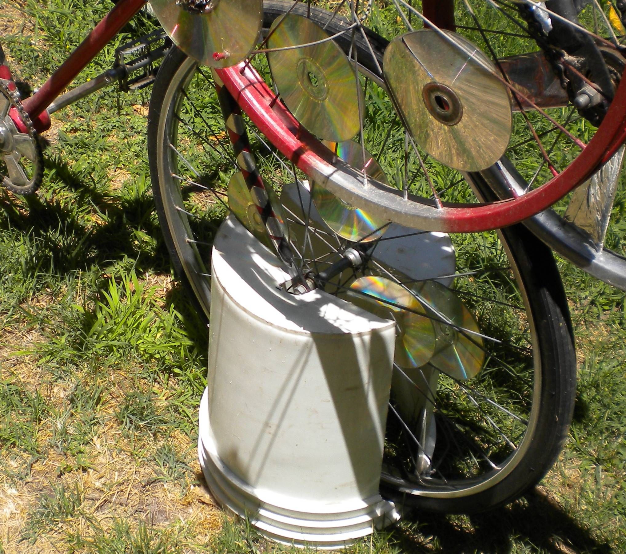 "BIKE BUCKET" - Bicycle Stand - Portable, Cheap, Lightweight : 3 Steps ...