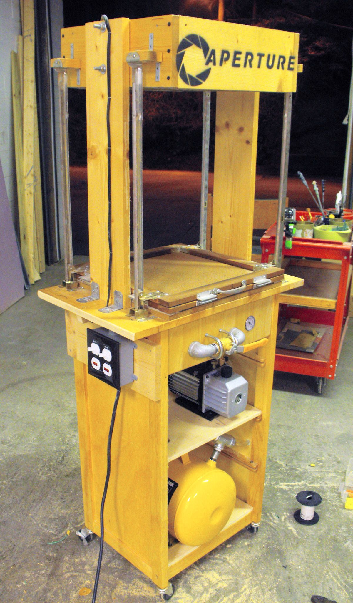 Building a Small Format Vacuumformer From an Old Toaster Oven : 14 ...