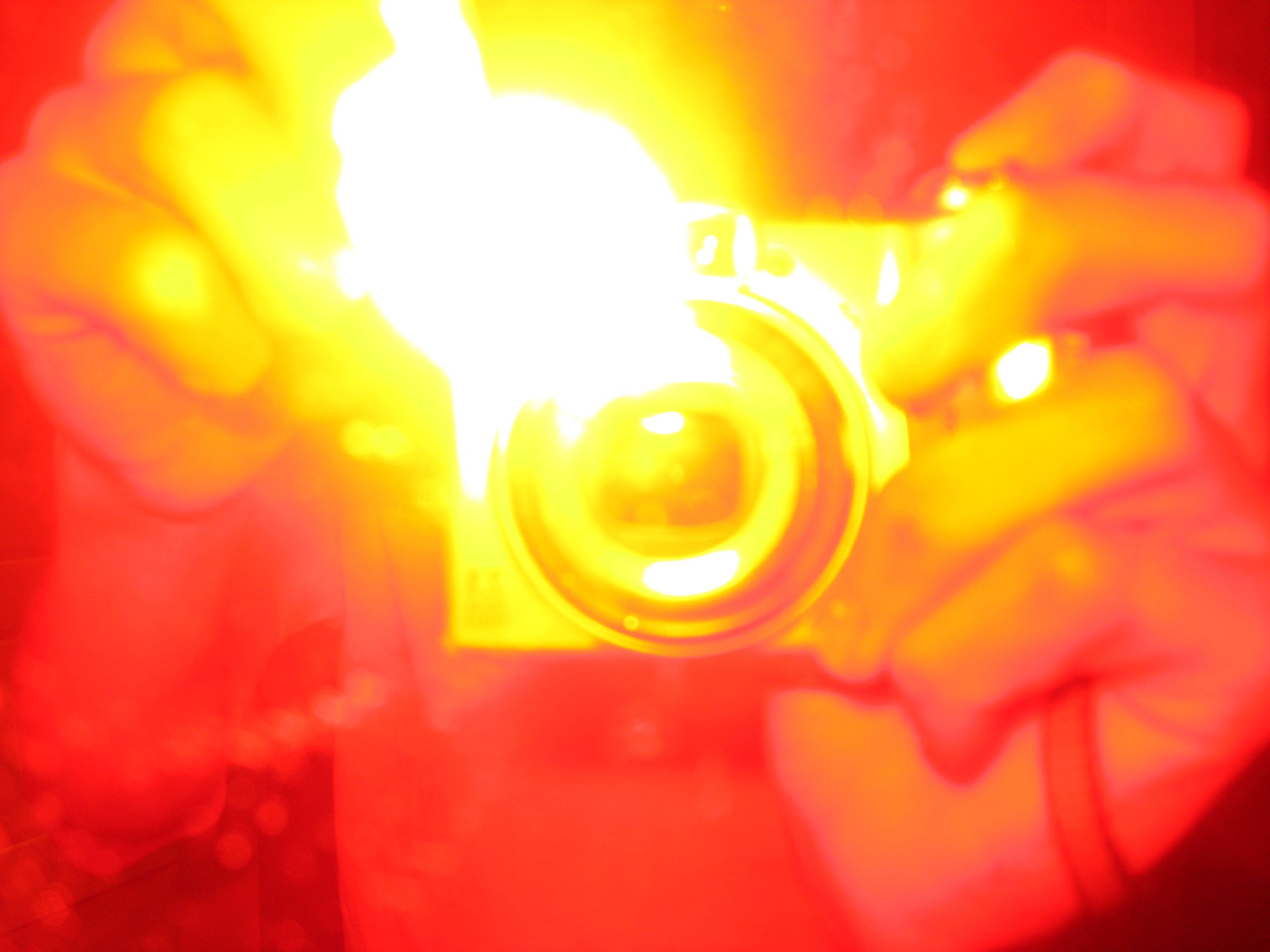 Create No-edit Pop-art Style Pictures Using a Frisbee : 4 Steps ...