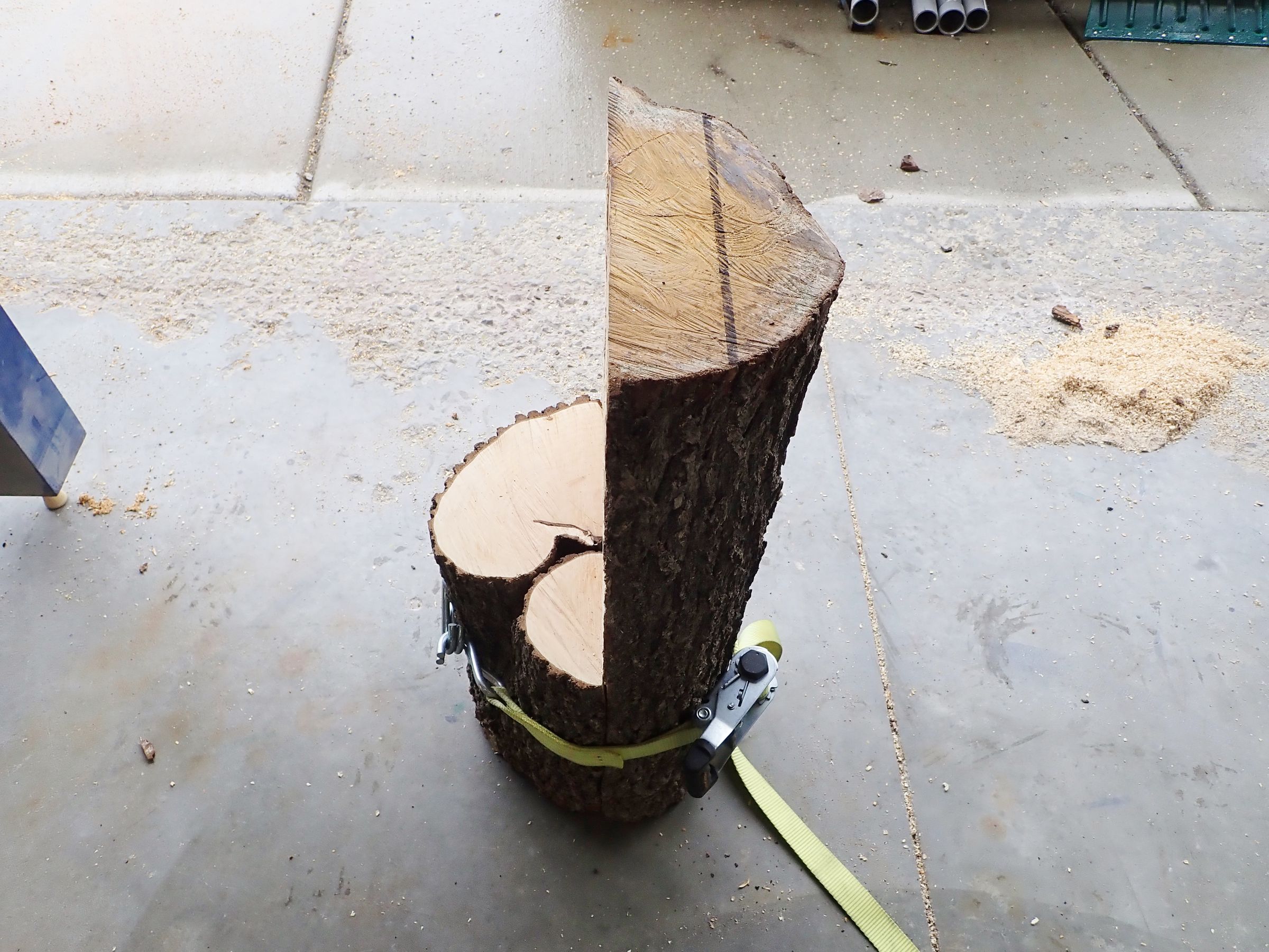 Simple Garden Bench From a Log : 11 Steps (with Pictures) - Instructables