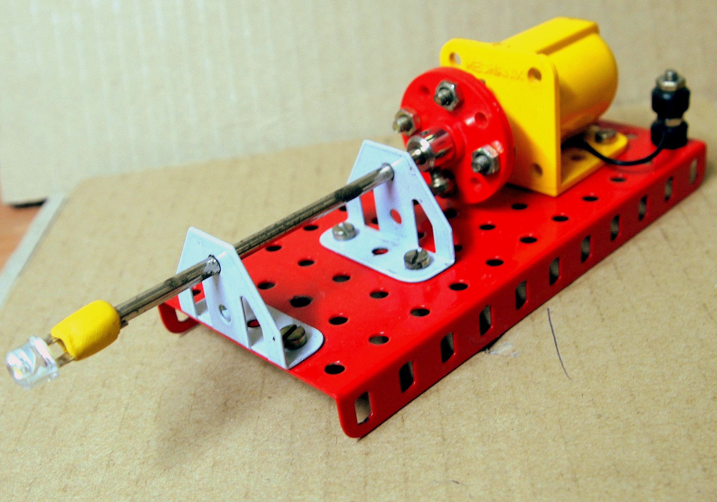LED Diffuser (Cheap and Easy) : 4 Steps - Instructables