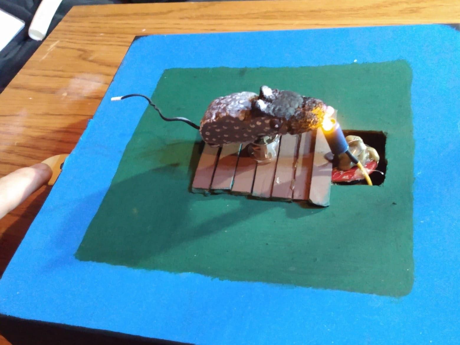 A Real Cheddar Box .. : 4 Steps - Instructables