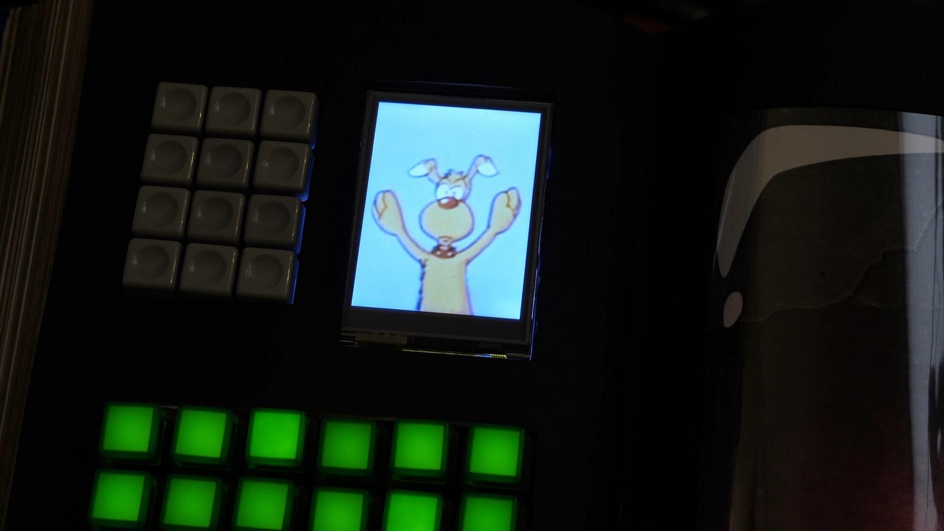 Penny's Computer Book (from Inspector Gadget) : 8 Steps (with Pictures) - Instructables