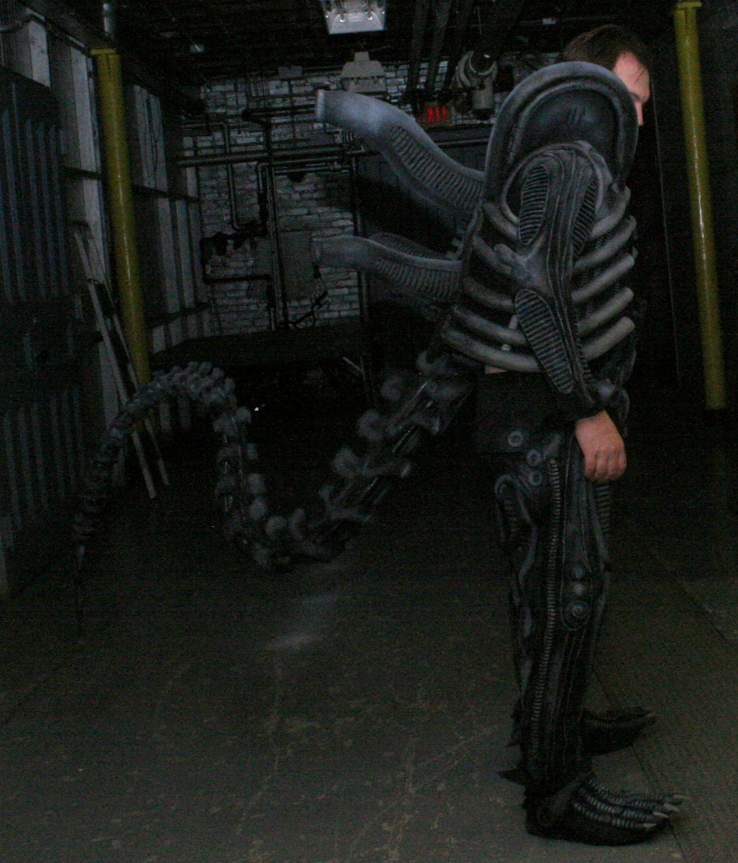 Alien Xenomorph Costume : 17 Steps (with Pictures) - Instructables