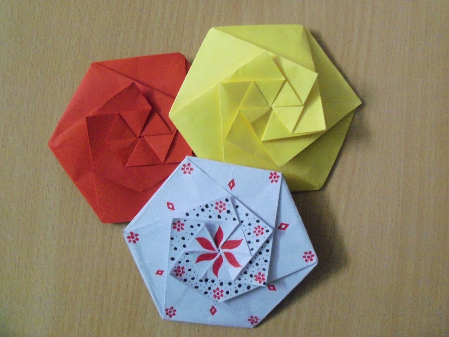 Origami Hexagonal Envelope/Pouch : 13 Steps (with Pictures) - Instructables