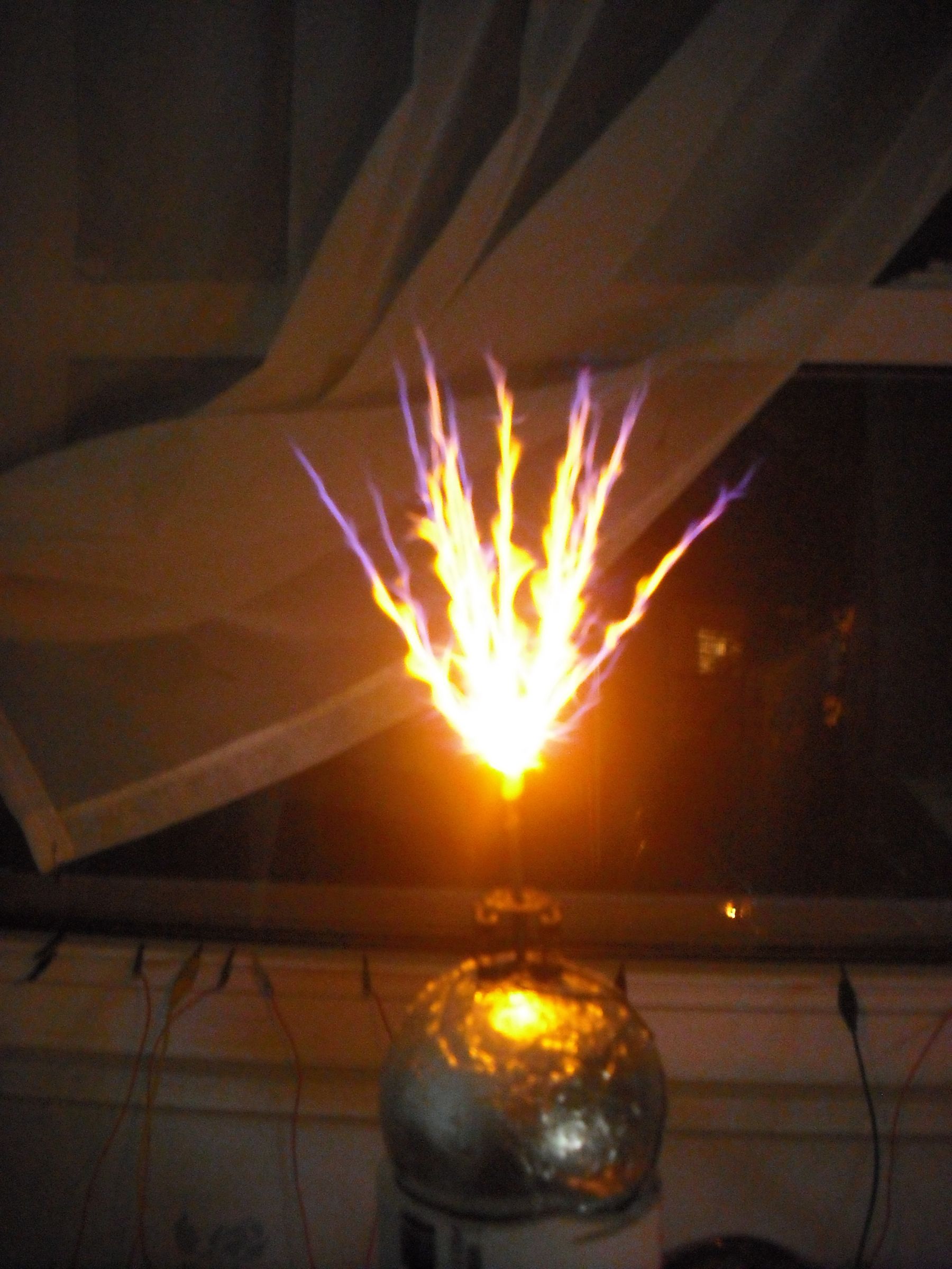 How to Build a Vacuum Tube Tesla Coil (VTTC) : 10 Steps (with Pictures ...