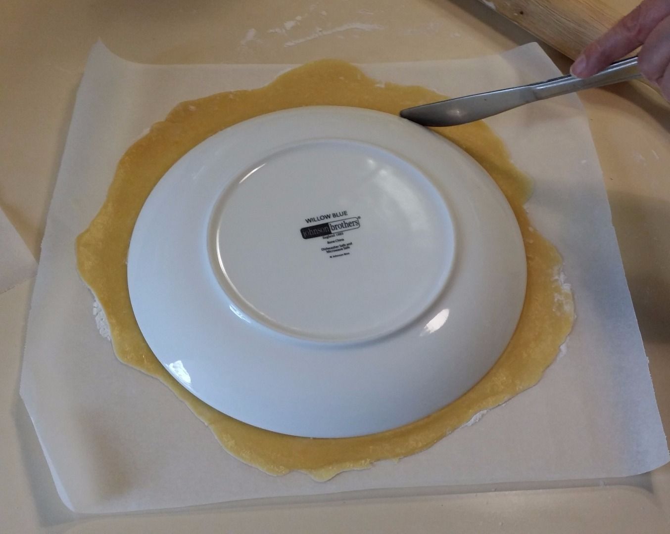 Layered Honey-cake (ryzhik) : 6 Steps - Instructables