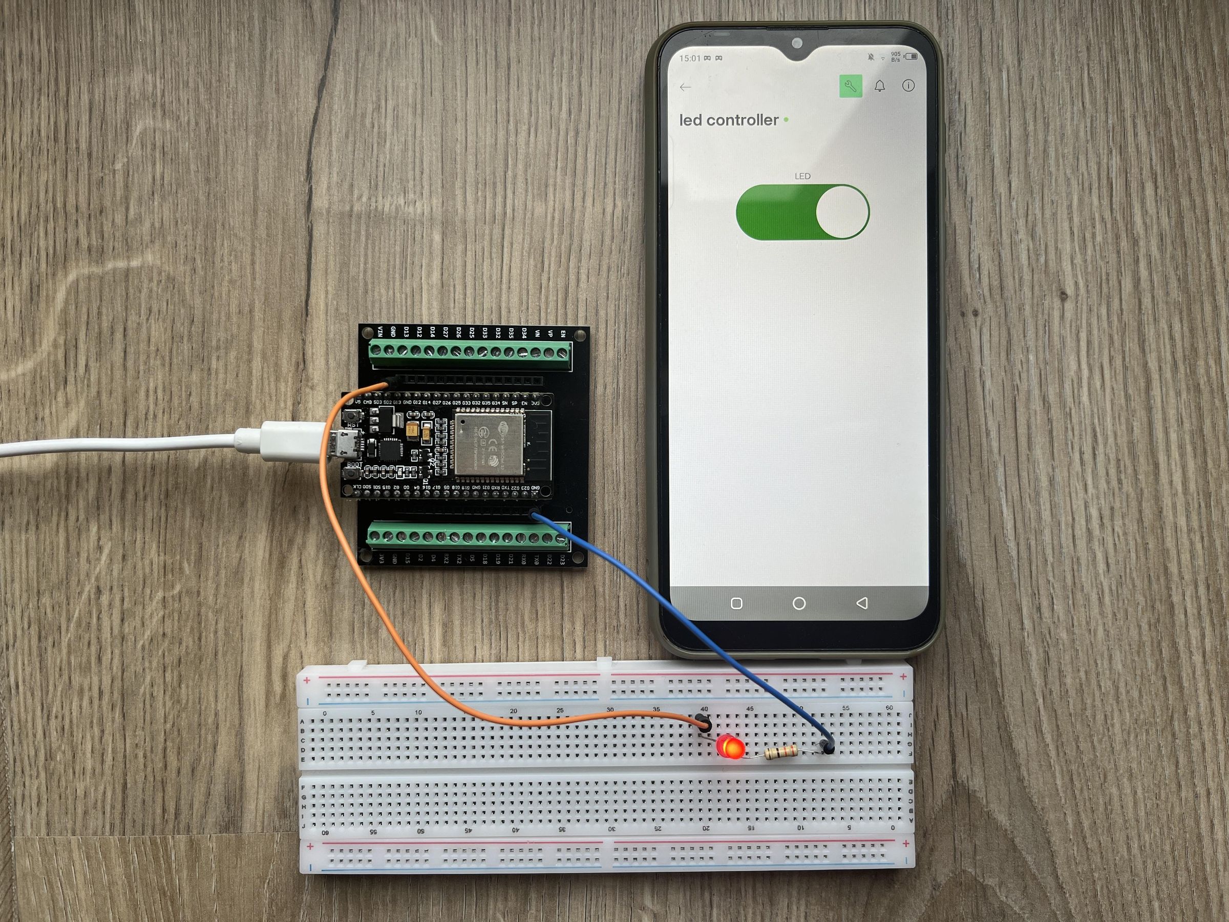 Turn on a LED From Your Cell Phone Using ESP32 and Blynk (Step-by-Step ...